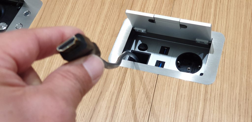 SOCKET-X Tischanschlussfeld – “Eine andere Dimension”, ELEMENT ONE ...