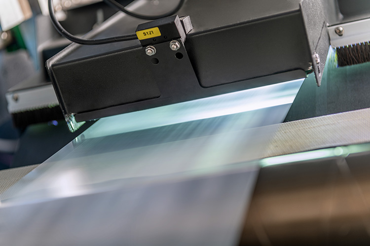 UV cross-linked adhesives - Facts and applications, artimelt AG, Story ...