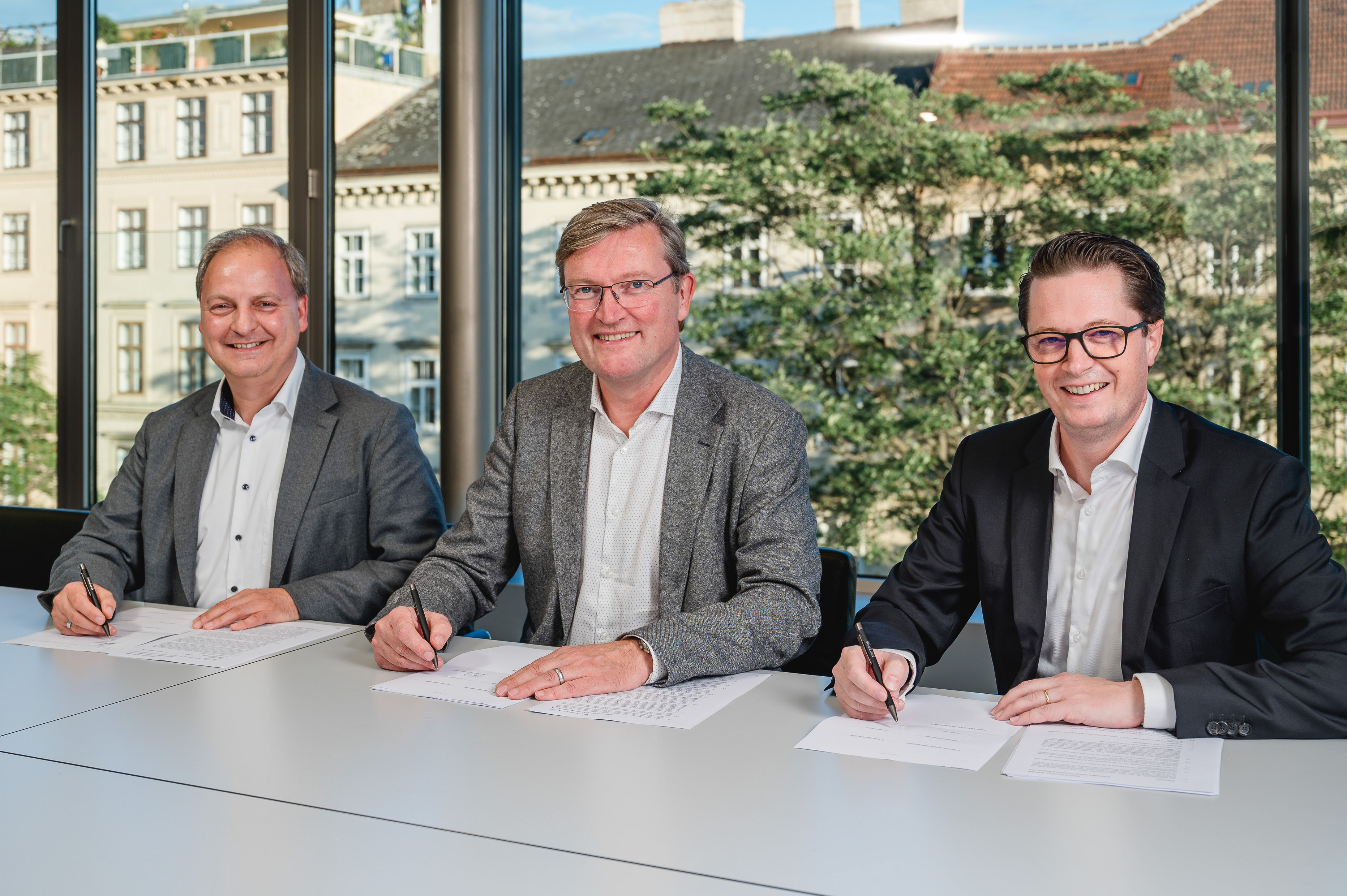 Materna kauft das Unternehmen RADAR Cyber Security, Materna Information ...