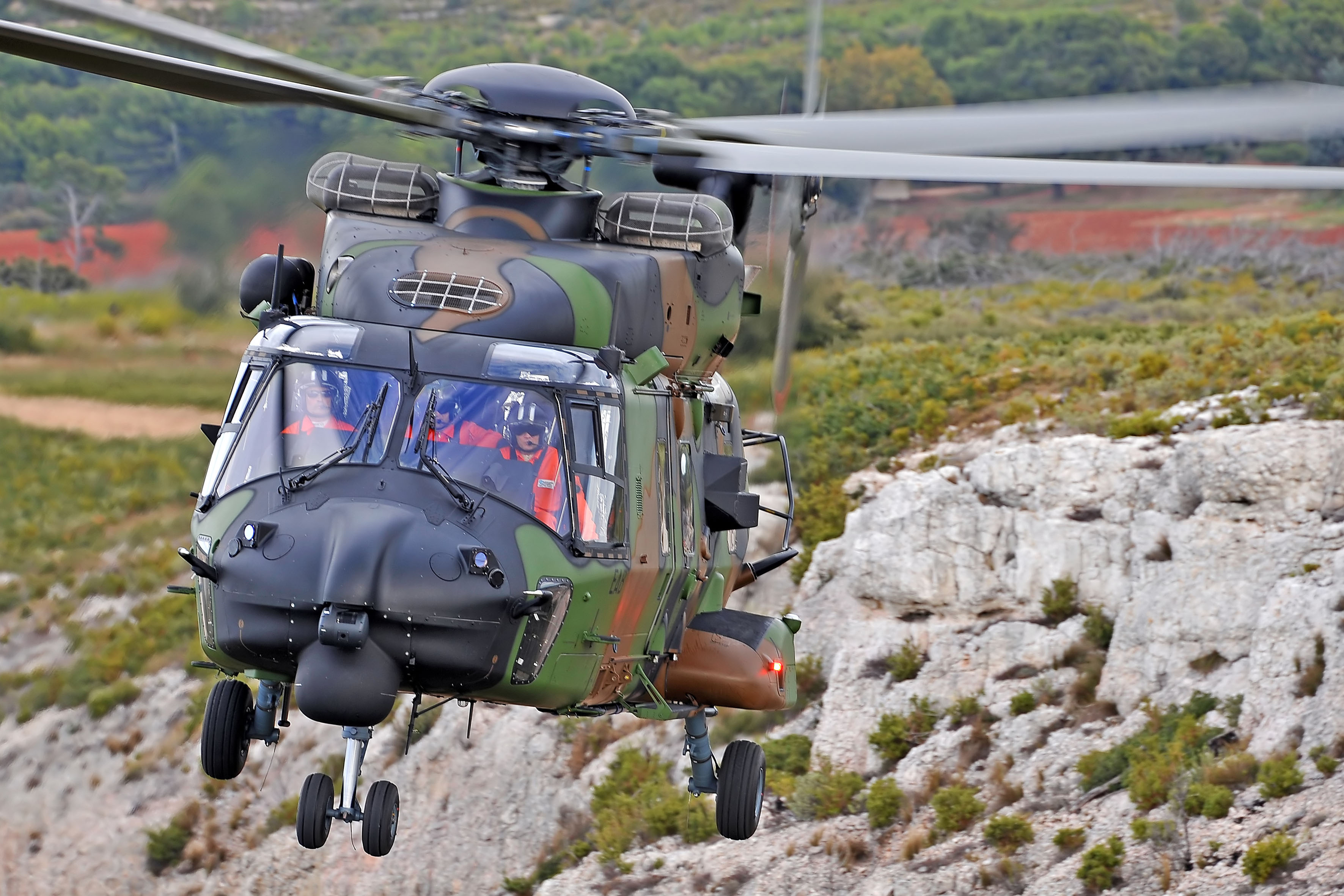 Eurocopter Delivers Today the First NH90 TTH Qualified in its Final Operational Configuration ...