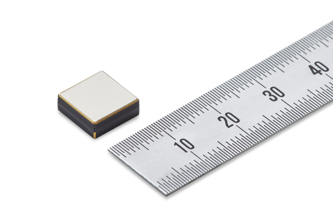 Maxell's PSB401010H all-solid-state battery was adopted in Nikon's ...