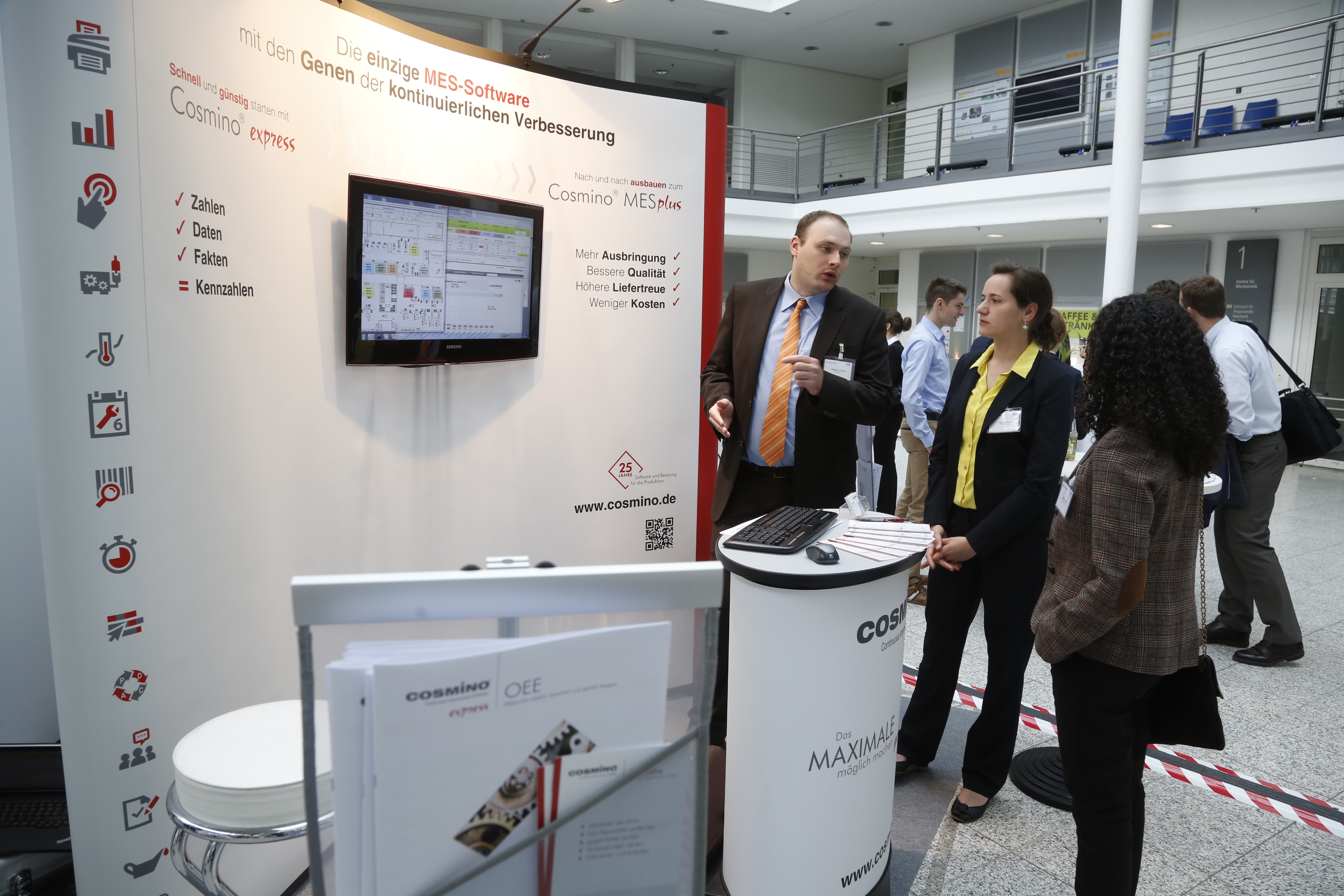 COSMINO AG präsentiert neuen Messestand auf dem Produktionskongress ...