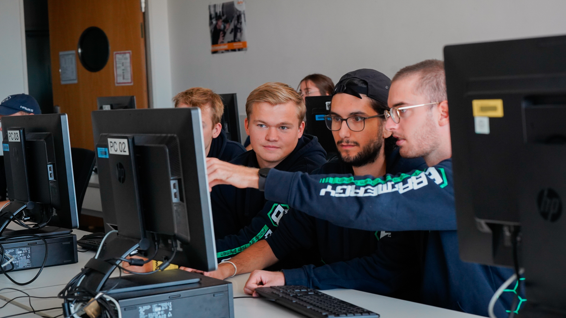 CADFEM Kick-Off: Studierende üben sich in digitaler Simulation, CADFEM ...