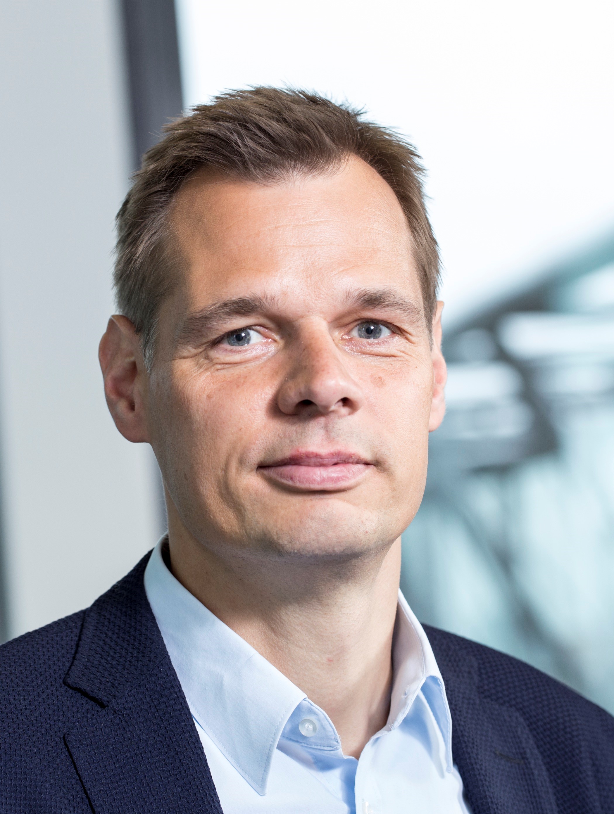 edacentrum presents EDA Achievement Award 2021 to Dr.-Ing. Raik ...