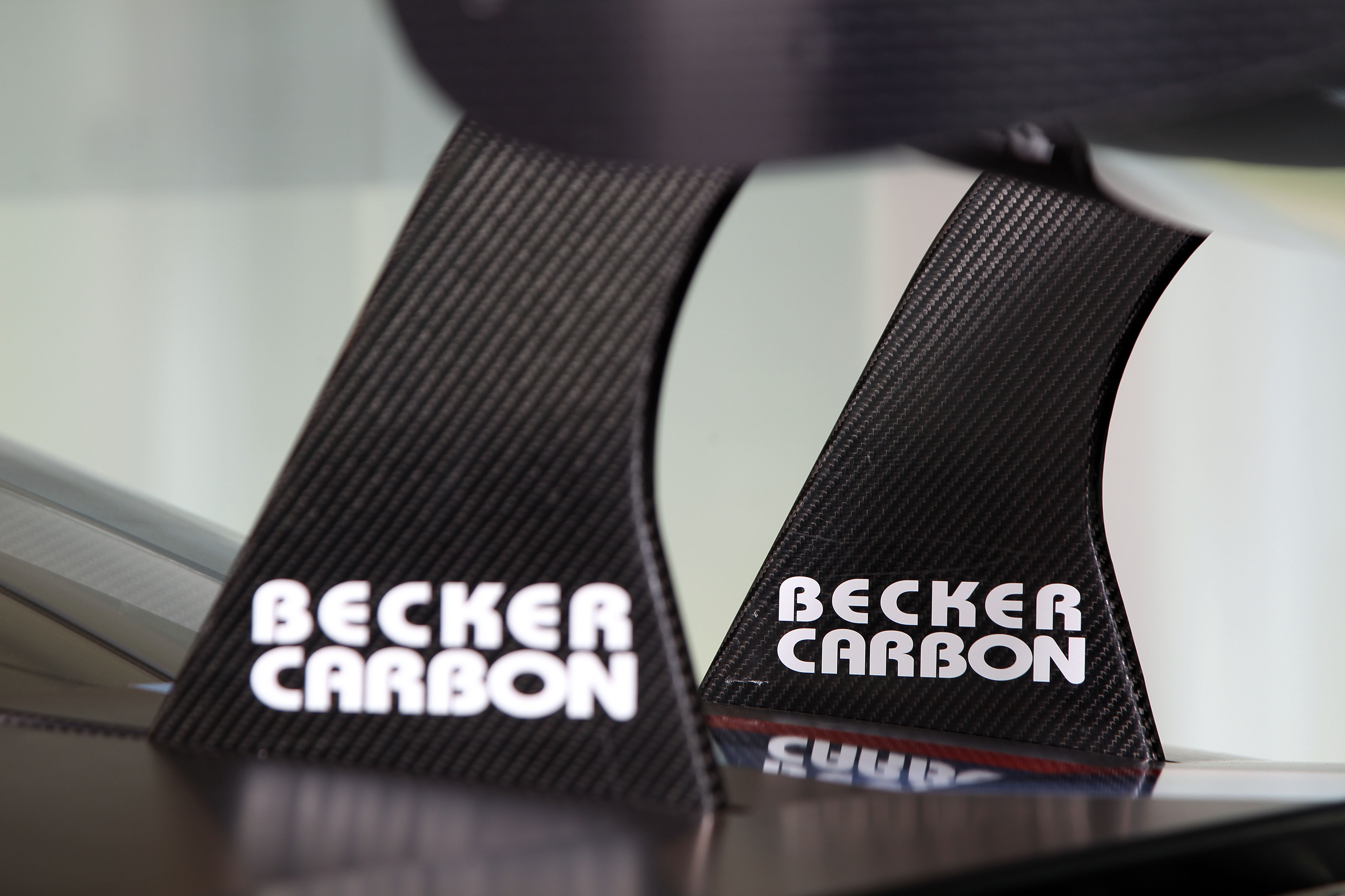 Becker Carbon wird Official Partner von BMW Motorsport in der DTM, BMW ...