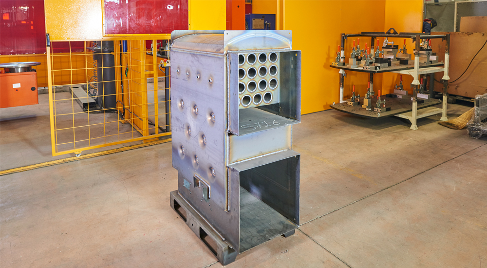 Cloos-Roboter schweißen Heizkessel, Carl Cloos Schweißtechnik GmbH ...