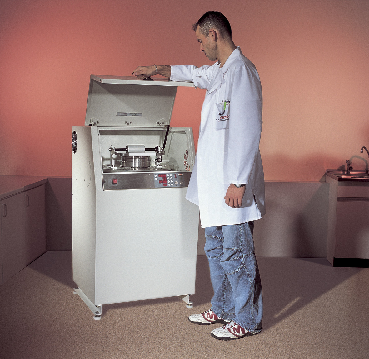 FRITSCH Vibrating Cup Mill PULVERISETTE 9, Fritsch GmbH, Story - PresseBox