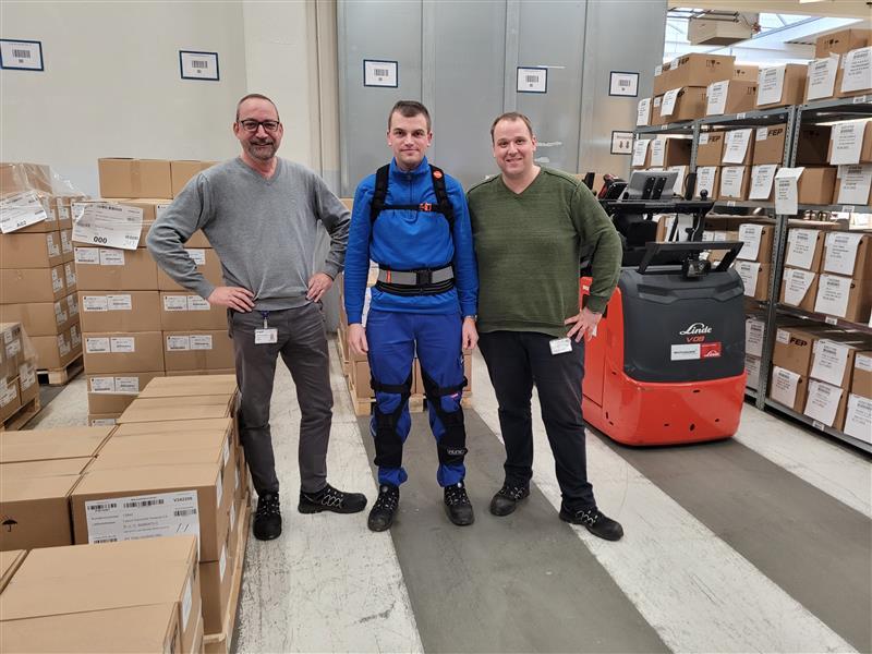 SoftExo Exoskelett von HUNIC überzeugt Fahrzeugelektrik Pirna, HUNIC ...