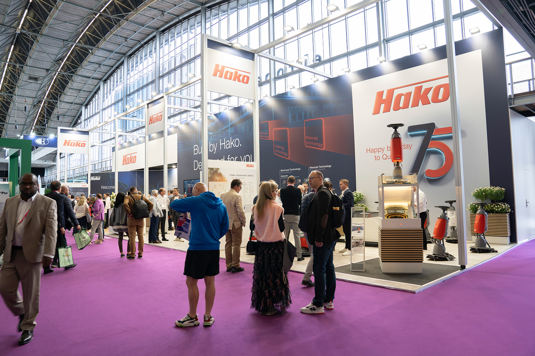Saubere Impulse für die Zukunft!, Hako GmbH, Story - PresseBox
