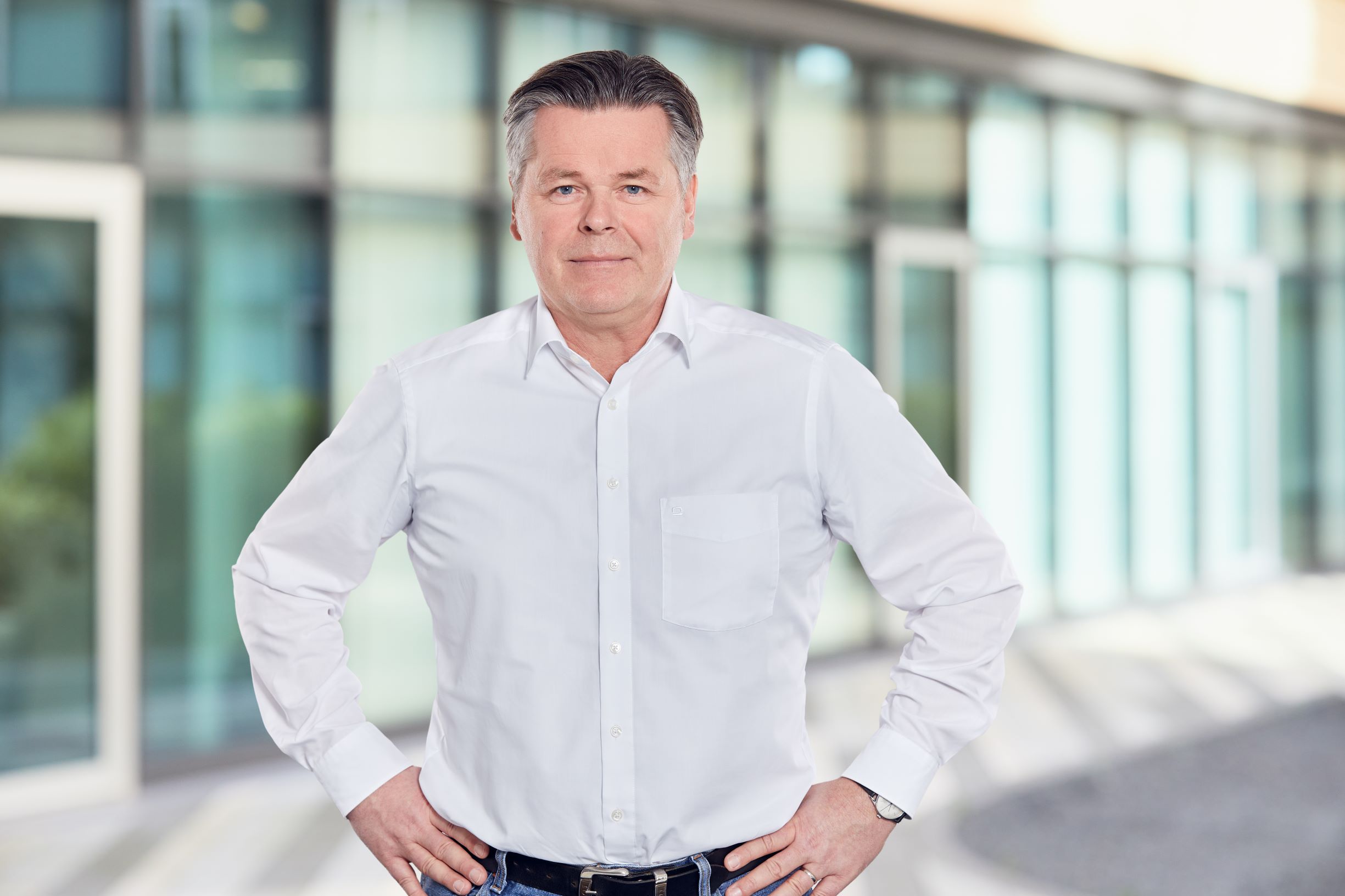 Dirk Gerber für weitere fünf Jahre als Geschäftsführer der Süwag Grüne ...