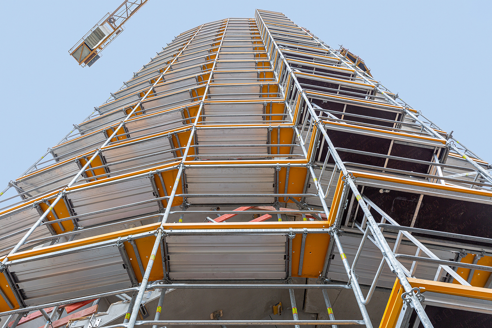 Auch wenn's rund geht: Sicher und schnell mit System, PERI Vertrieb ...