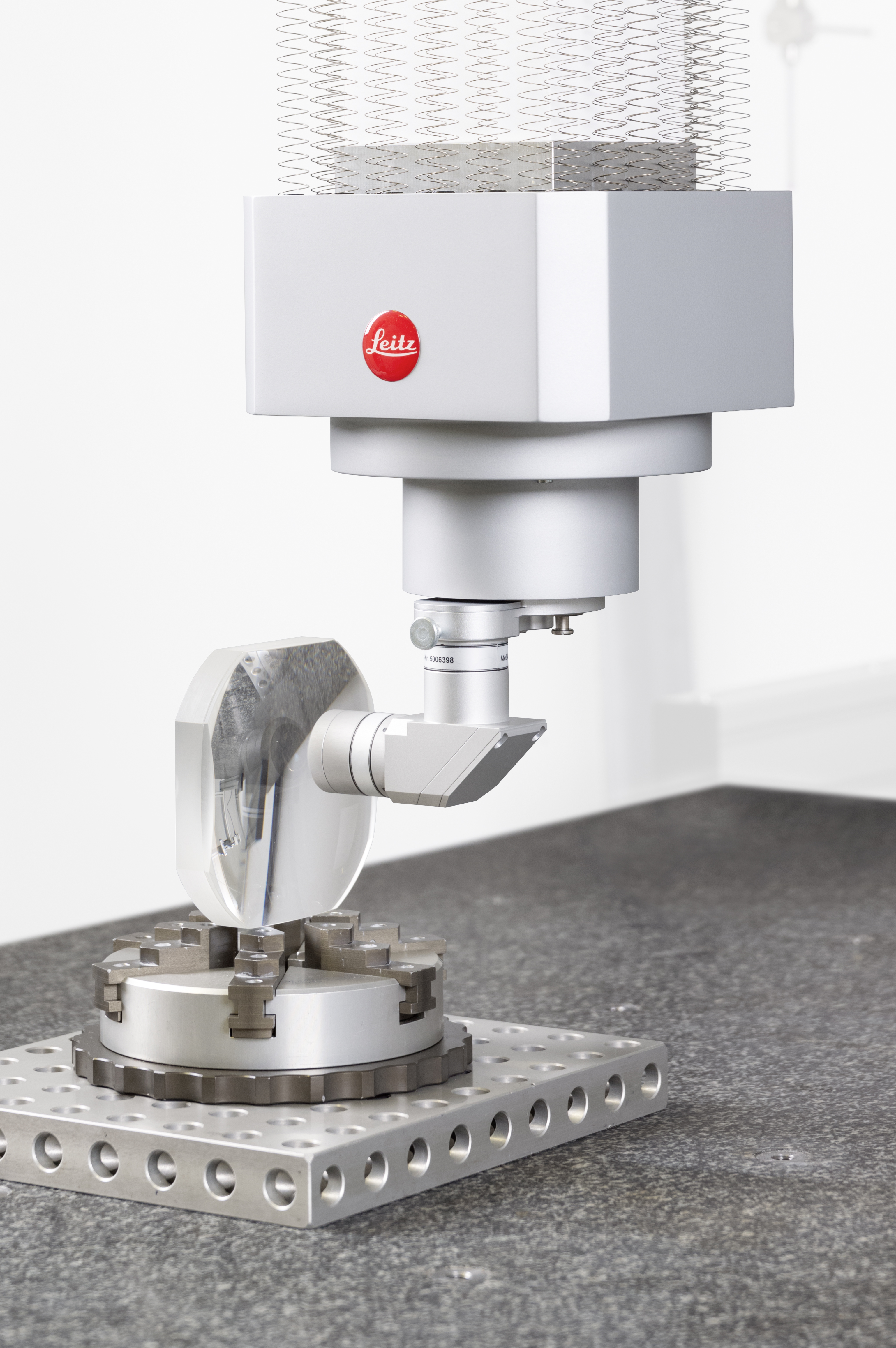 Verbesserter PRECITEC LR bietet optische Inspektionsfunktionen für KMG ...