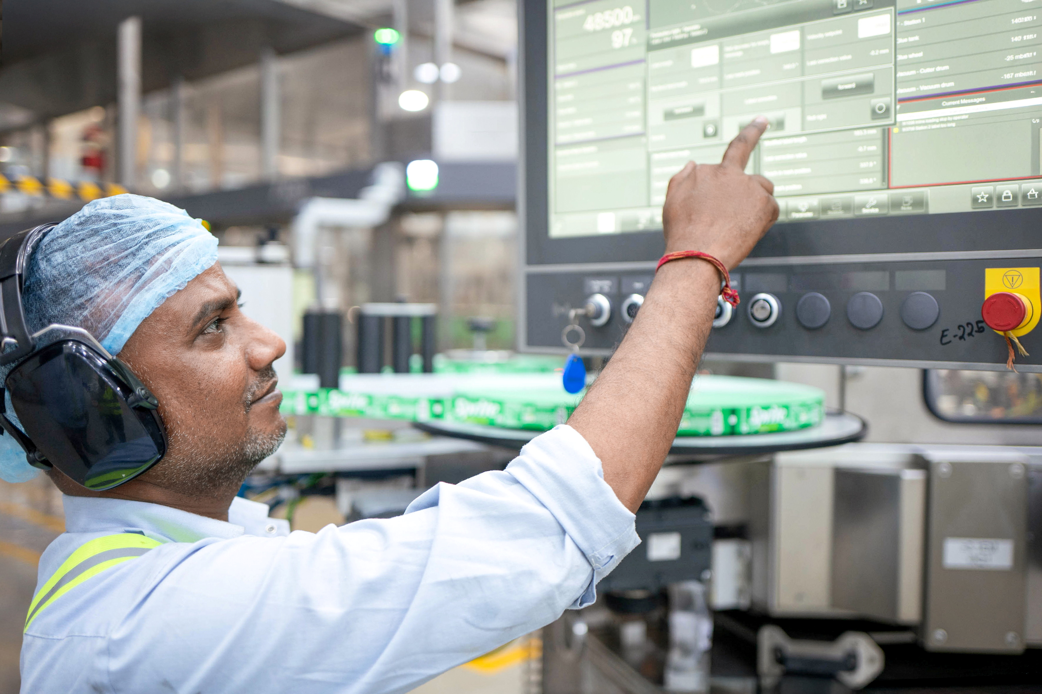 KHS and SLMG Beverages: Right on time, KHS GmbH, Story - PresseBox