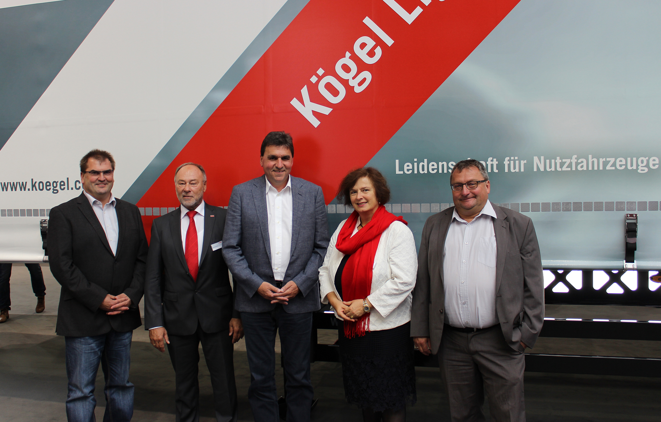 Andreas Schmid Logistik commande des semi-remorques Kögel pour couvrir ...