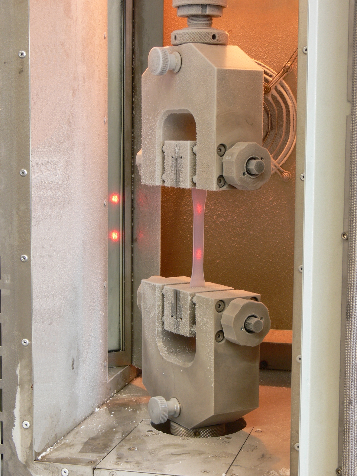 Zwick's latest non-contact extensometer is cool, ZwickRoell GmbH & Co ...