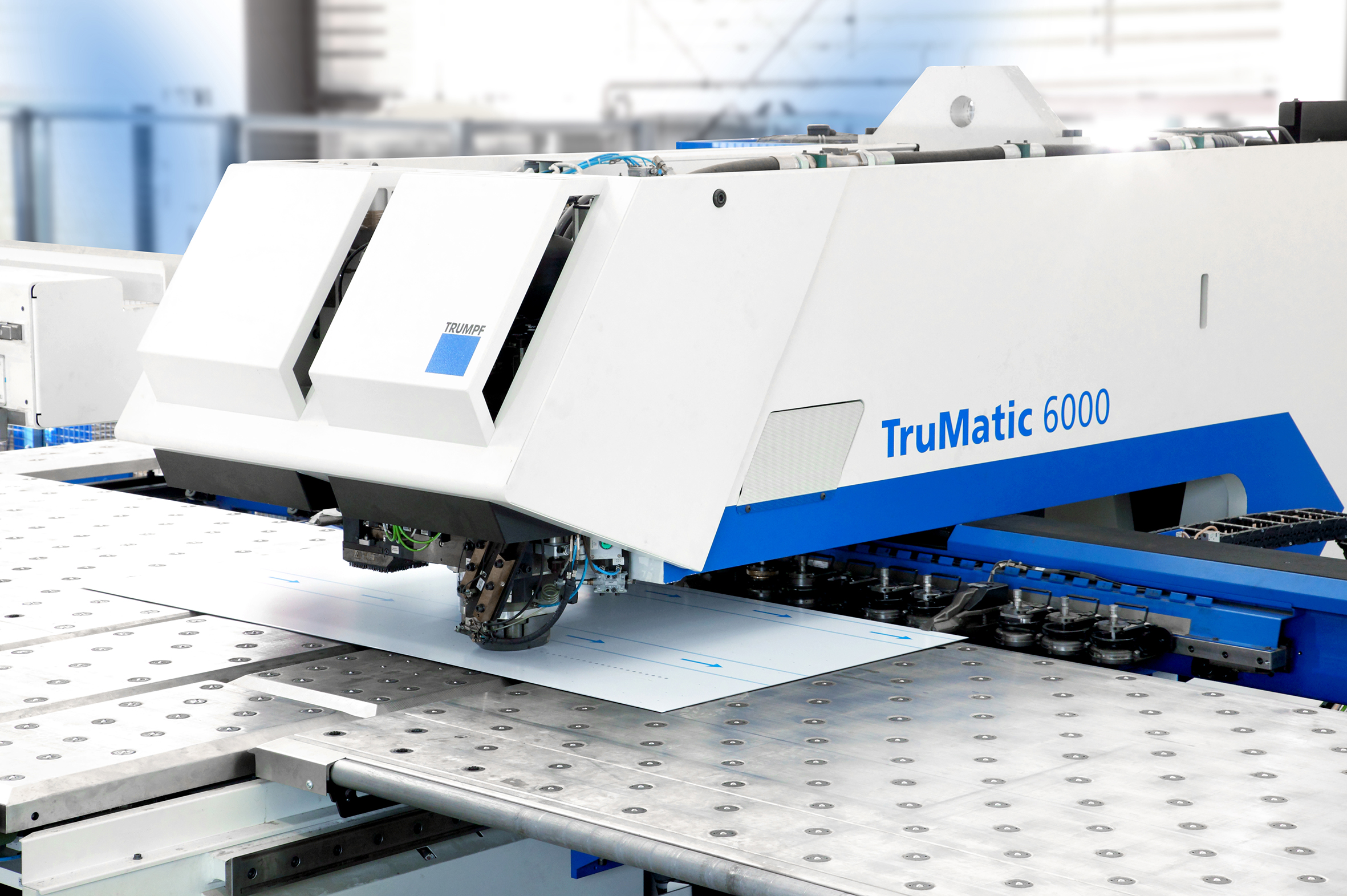 Vorteile von Stanzen und Lasern in einer Maschine: AMI integriert ...