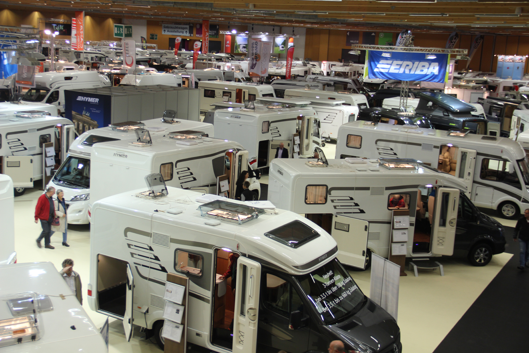 Caravan Salon Austria: Noch bis Sonntag ist Wels das Mekka für alle ...