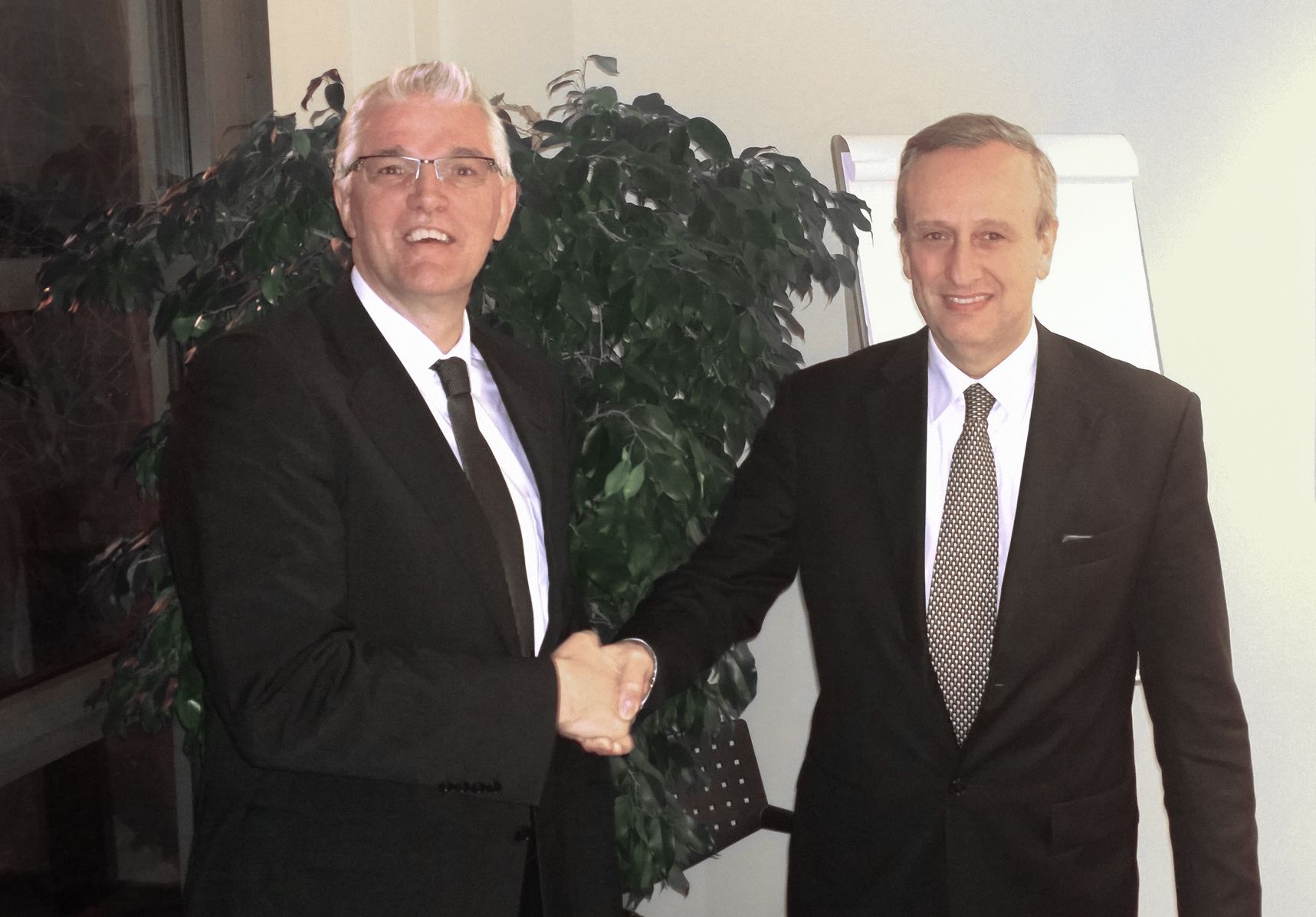 MSC Technologies vertreibt Displays von Sharp, MSC Technologies GmbH ...