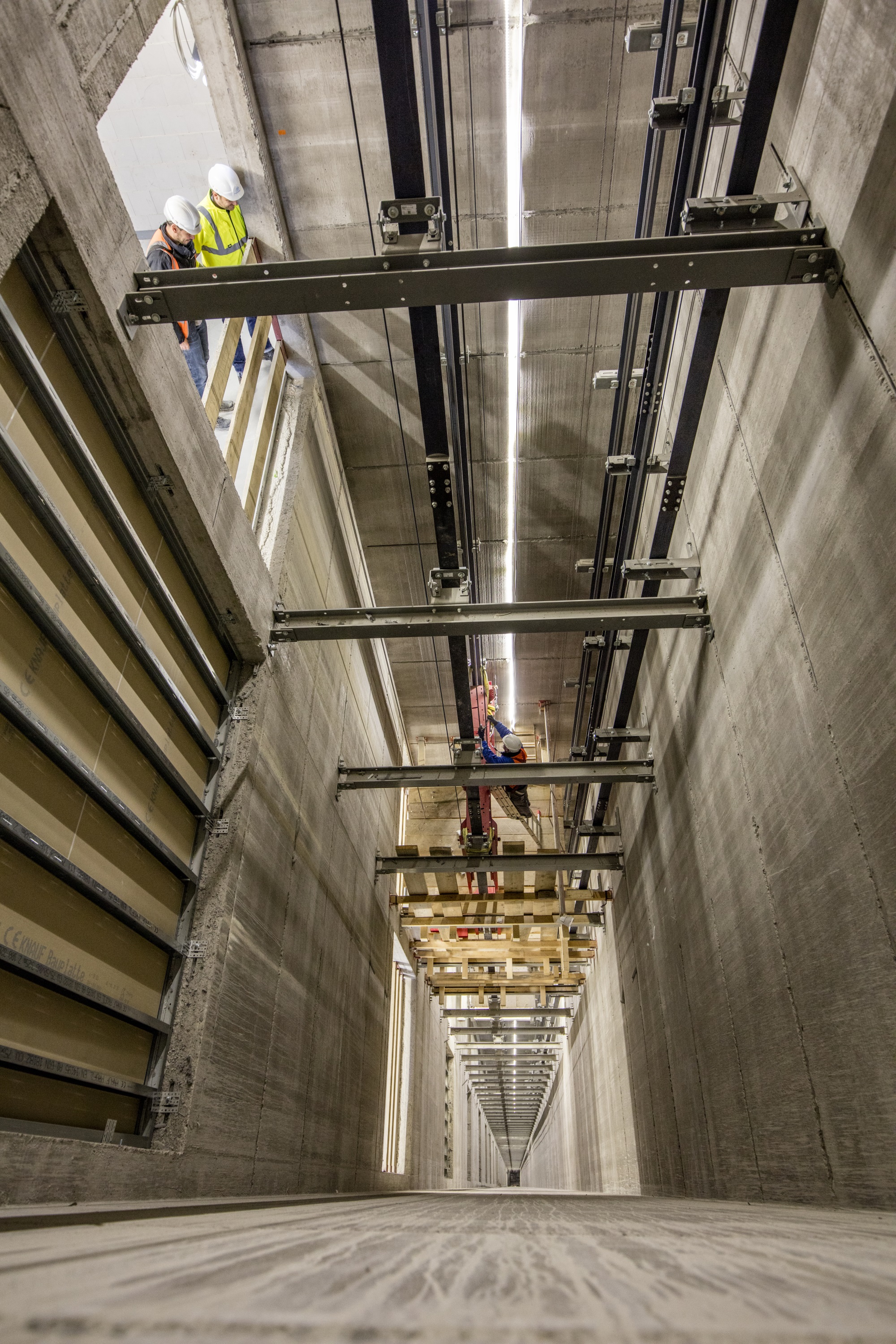Research summit at thyssenkrupp's elevator test tower: setting the ...