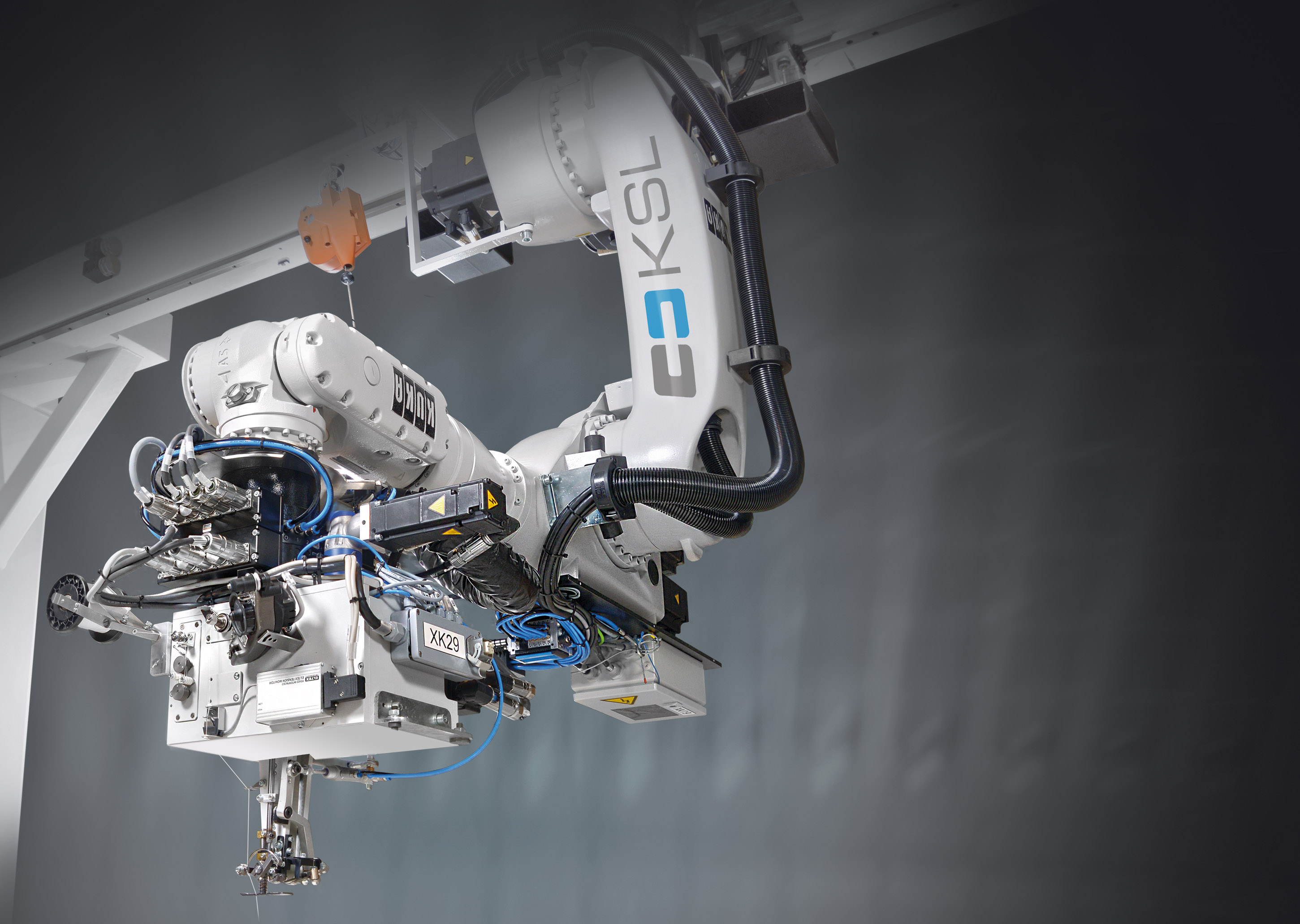 PFAFF INDUSTRIAL / KSL - Pacemaker in automation for the textile- and ...