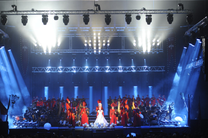 Helicon stattet Konzert-Tour der Band "Corvus-Corax" mit Lichttechnik ...