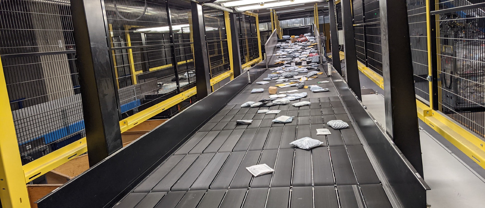 Mixed-Mail Sorting Center in Zurich Mülligen, Körber Supply Chain GmbH ...