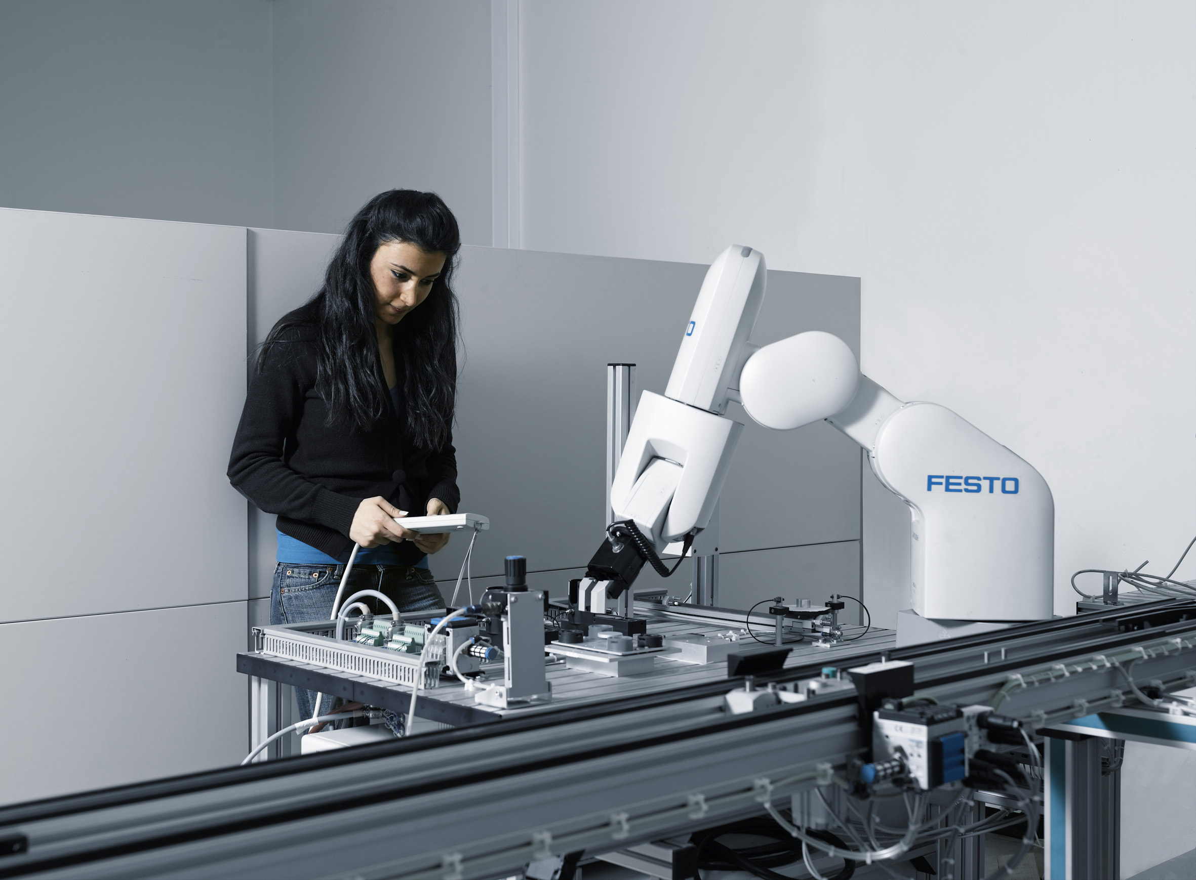 Festo in der Türkei / Partner in Automation und Didactic, Festo AG & Co ...