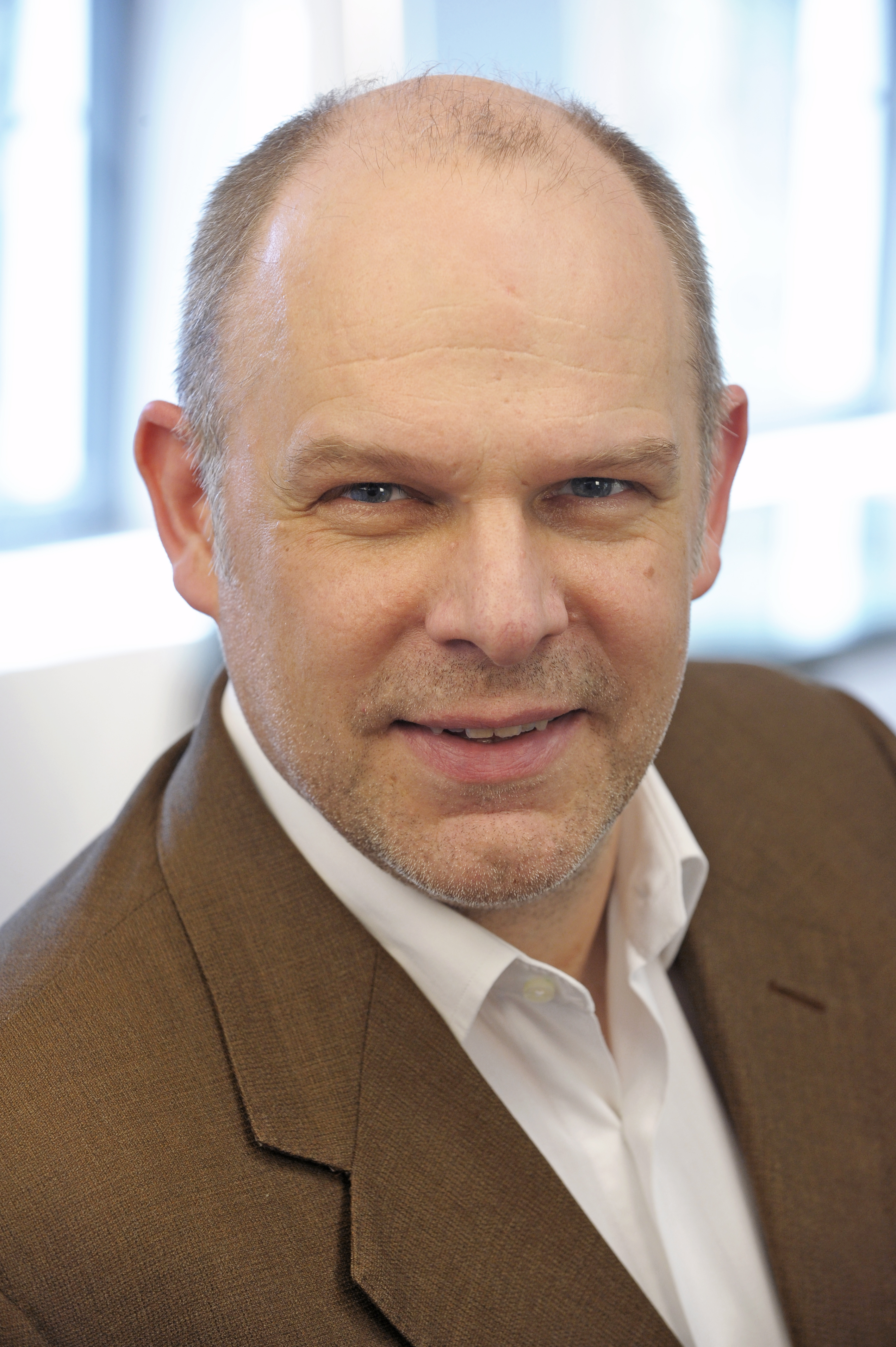 Lichtdesigner im Fokus: Peter List, LED Linear GmbH, Story - PresseBox