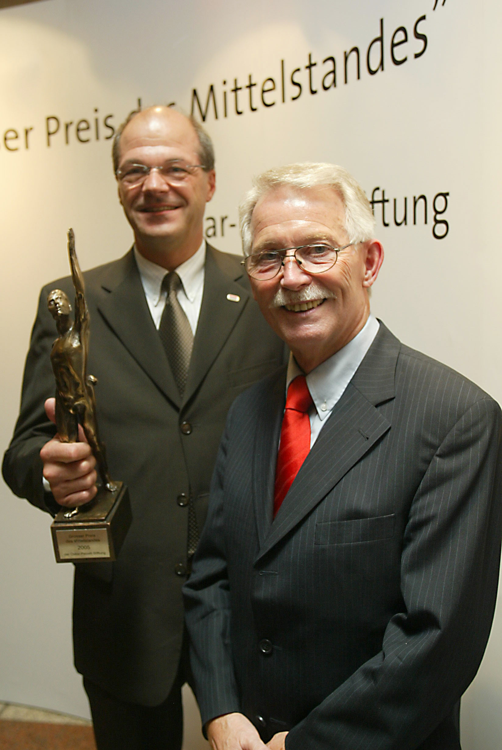 Bluhm Systeme GmbH mit Oskar ausgezeichnet!, Bluhm Systeme GmbH, Story ...