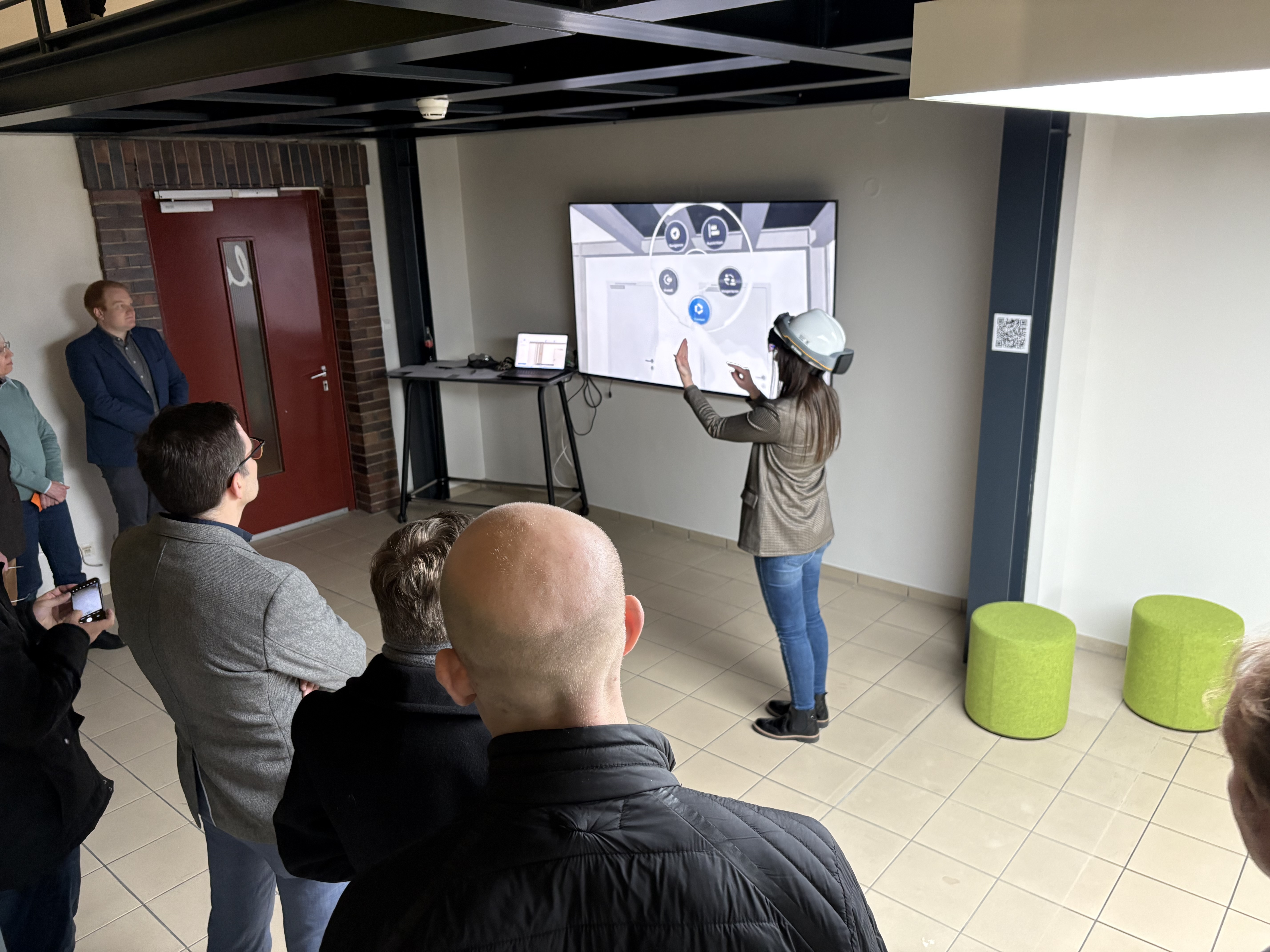 Das neue BIM-Labor der Hochschule Kaiserslautern macht die BIM-Methodik ...