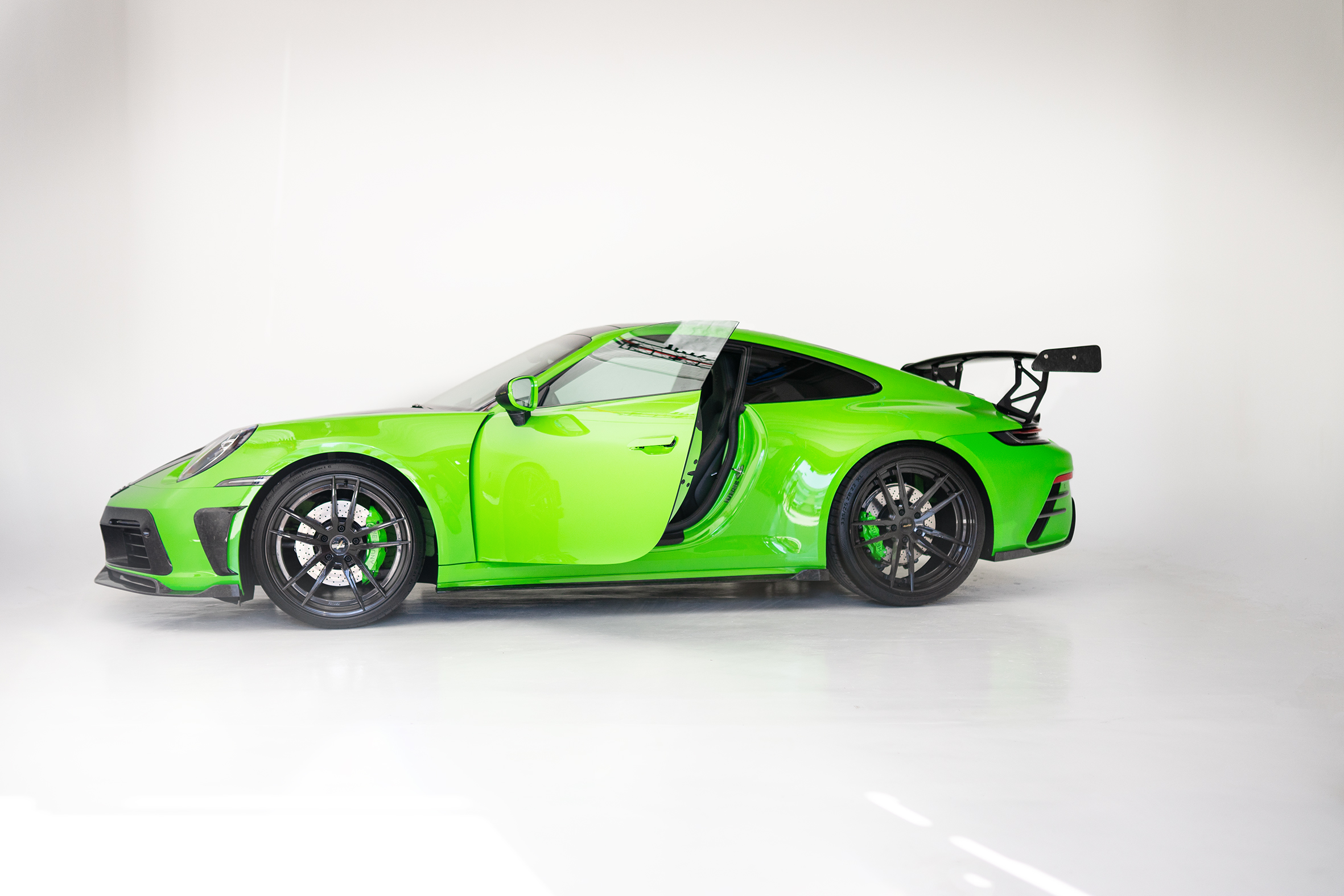 KEYVANY GTR AUF BASIS PORSCHE 992, KEYVANY GmbH, Story - PresseBox