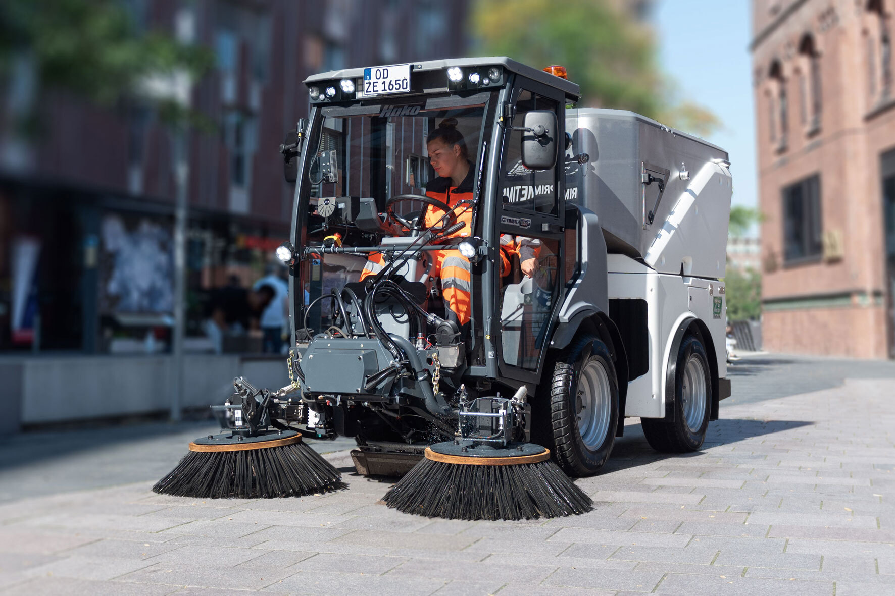 Intelligent, sustainable, multifunctional – Lösungen für die grüne Branche, Hako GmbH, Story ...