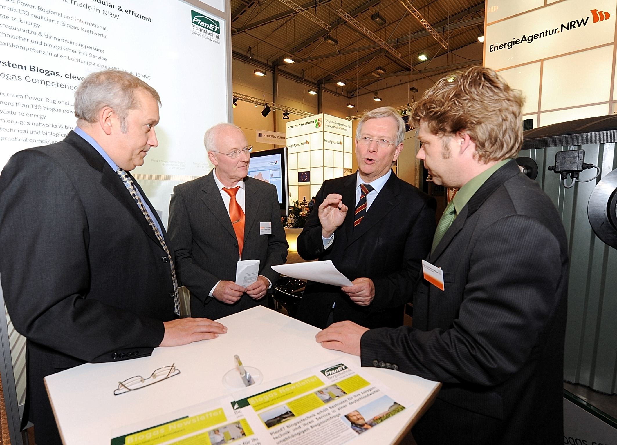 Minister Uhlenberg informiert sich über Biogastechnik made in NRW ...