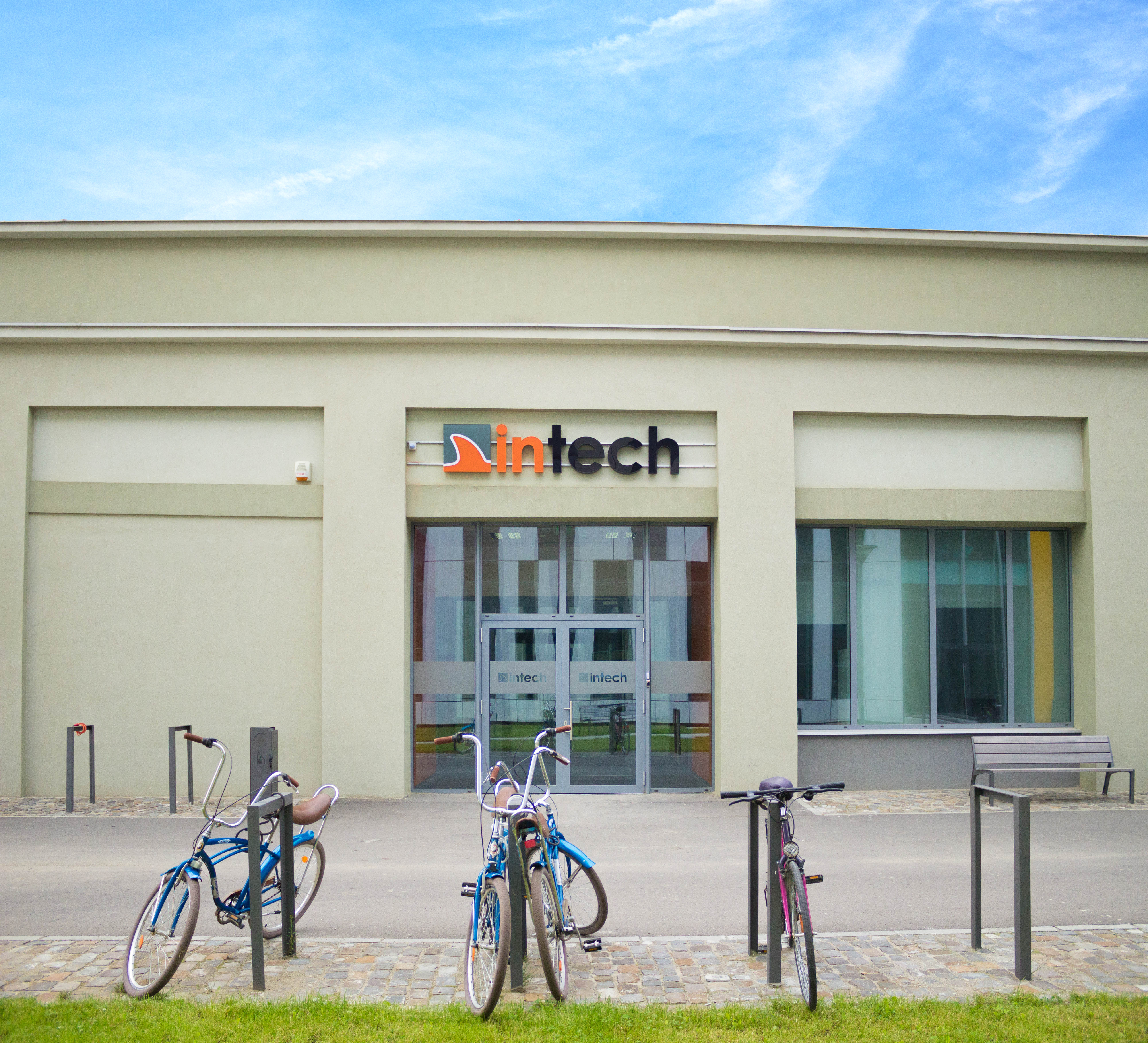in-tech eröffnet neuen Auslandsstandort in Rumänien, in-tech GmbH ...