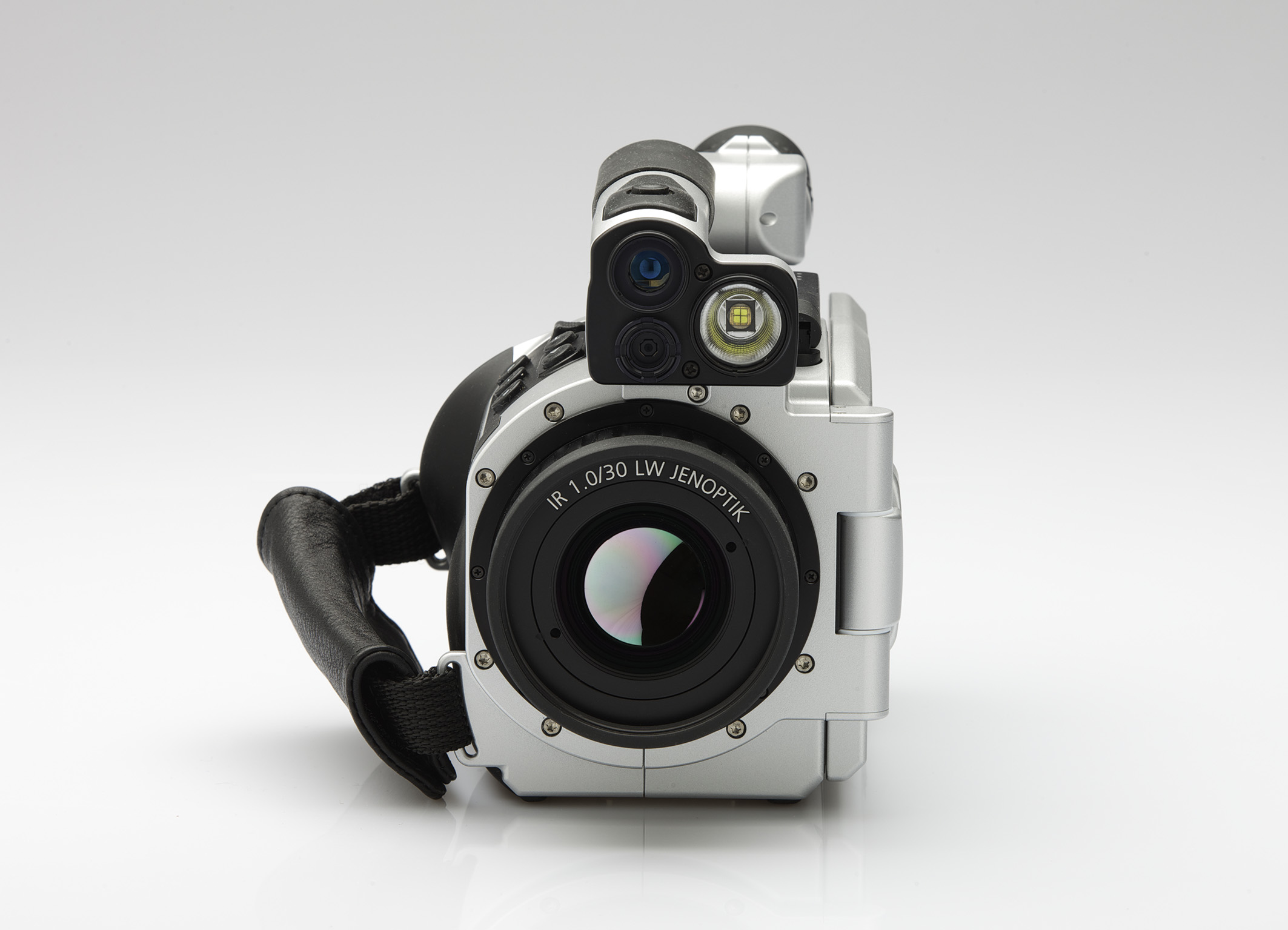 Thermographic Precision made in Germany: Jenoptik launches new VarioCAM ...