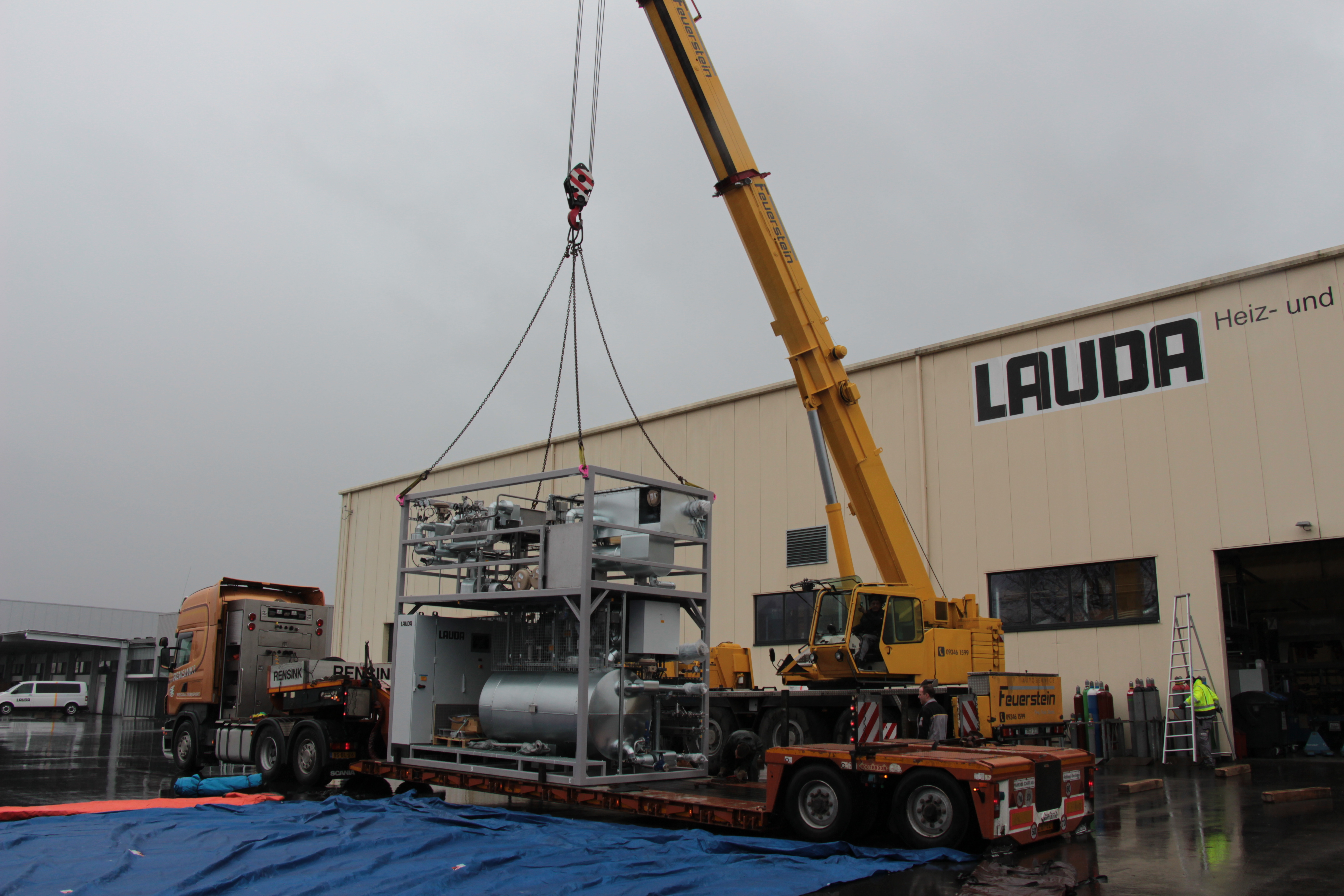 LAUDA Heating and cooling systems offer high-temperature systems with a ...