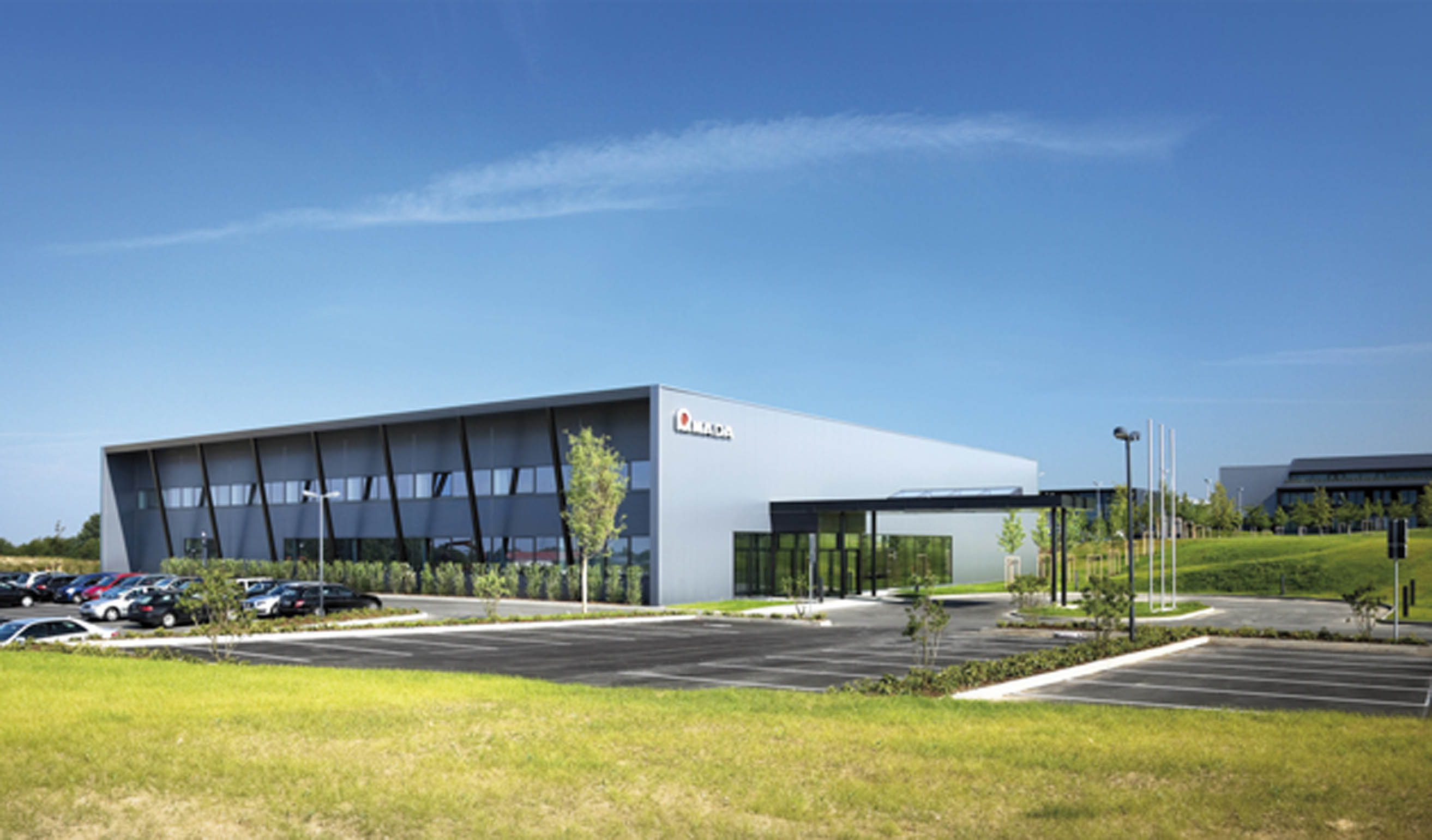 "Für das Beste im Mann", AMADA MACHINE TOOLS EUROPE GmbH, Story - PresseBox