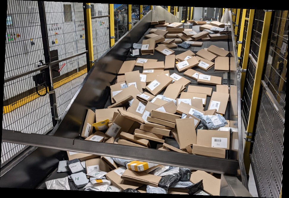 Mixed-Mail Sorting Center in Zurich Mülligen, Körber Supply Chain GmbH ...