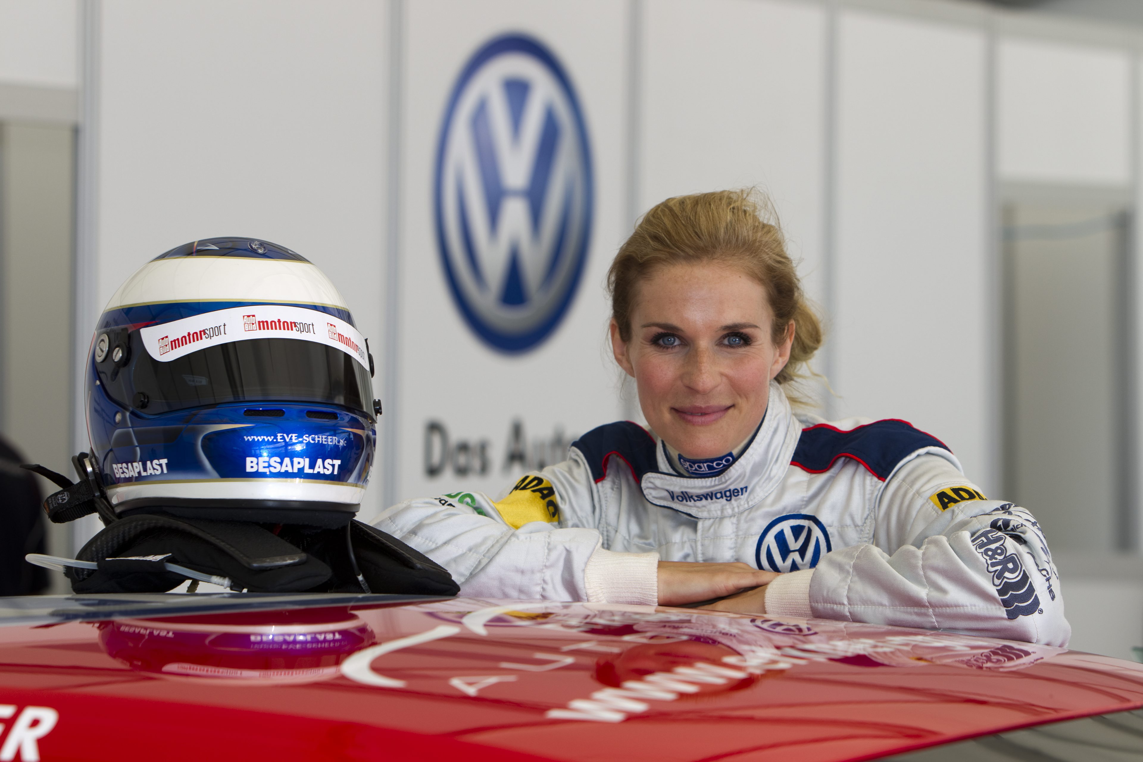 Eve Scheer - Portrait.jpg, Anlage - PresseBox