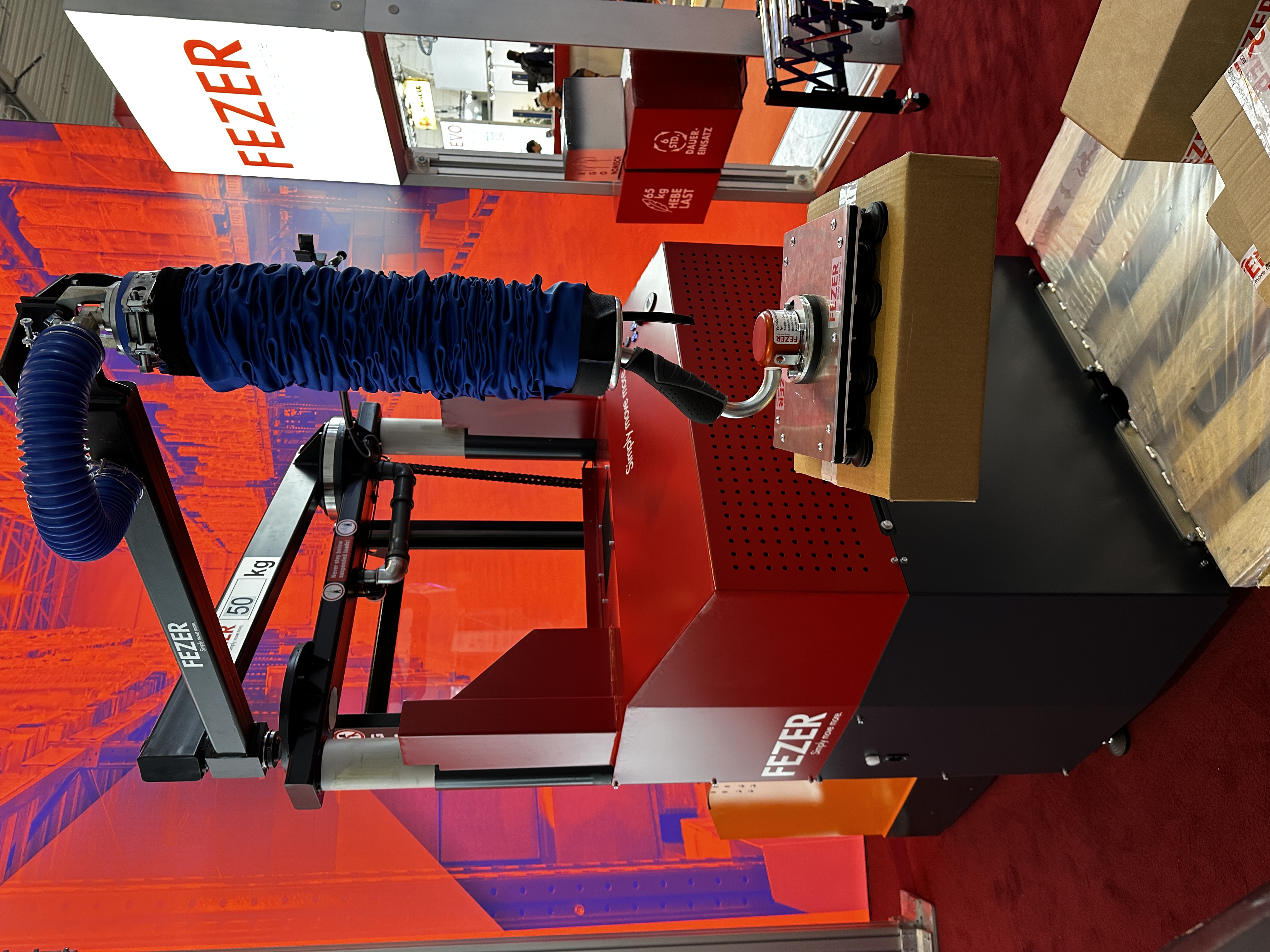 FEZER präsentiert VacuMobiLift auf der LogiMAT 2026 – mobile Vakuum ...