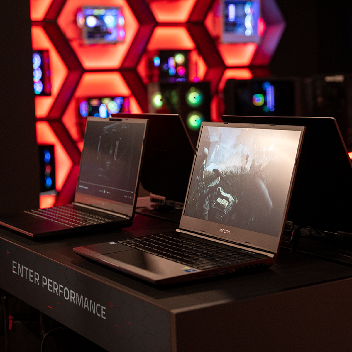 Gaming dahoam: PCs von MIFCOM live im neuen Showroom erleben, MIFCOM ...