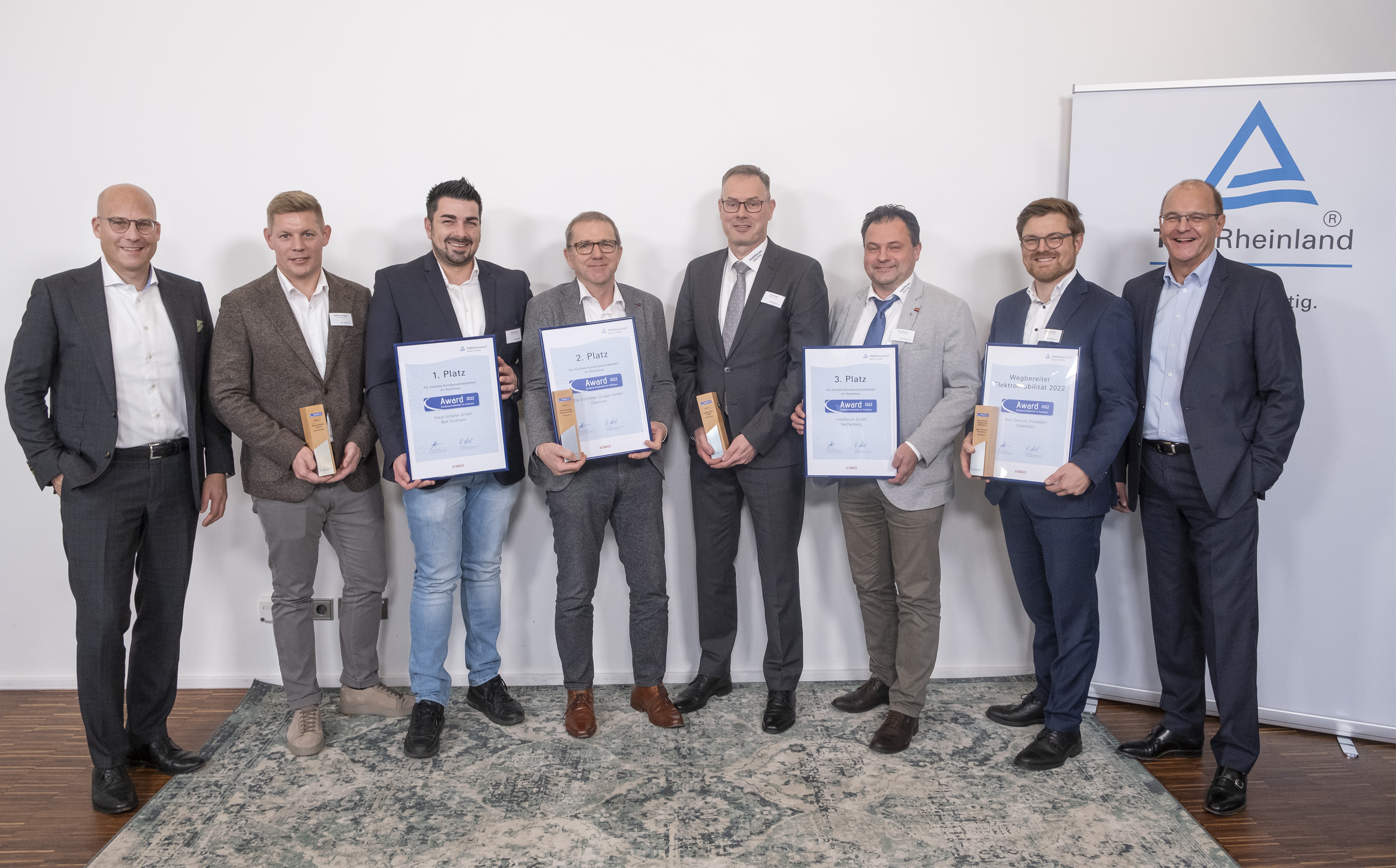 TÜV Rheinland vergibt Award für kundenfreundlichste Autohäuser und ...