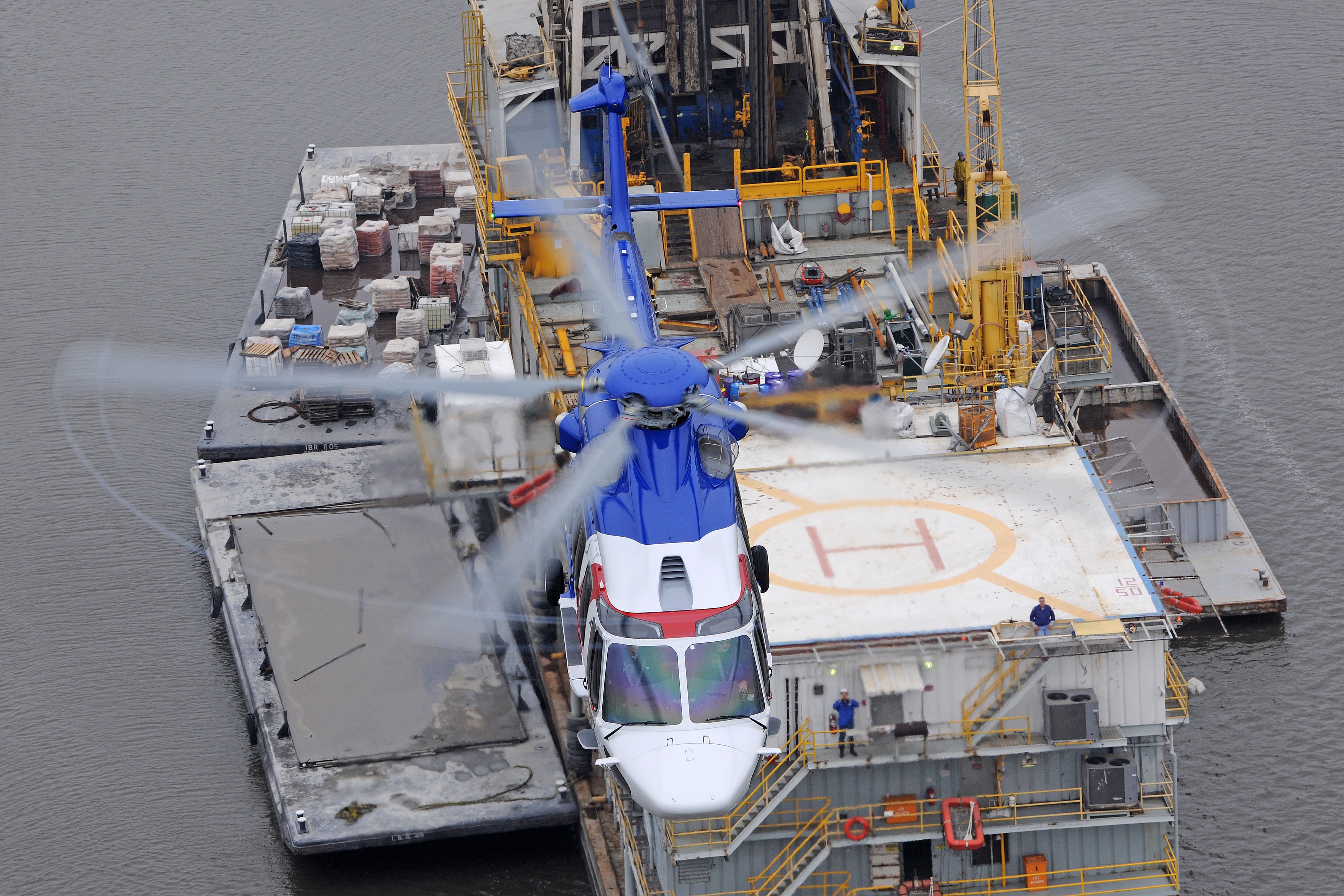 Airbus Helicopters' EC175 makes its North Sea debut and announces extra ...