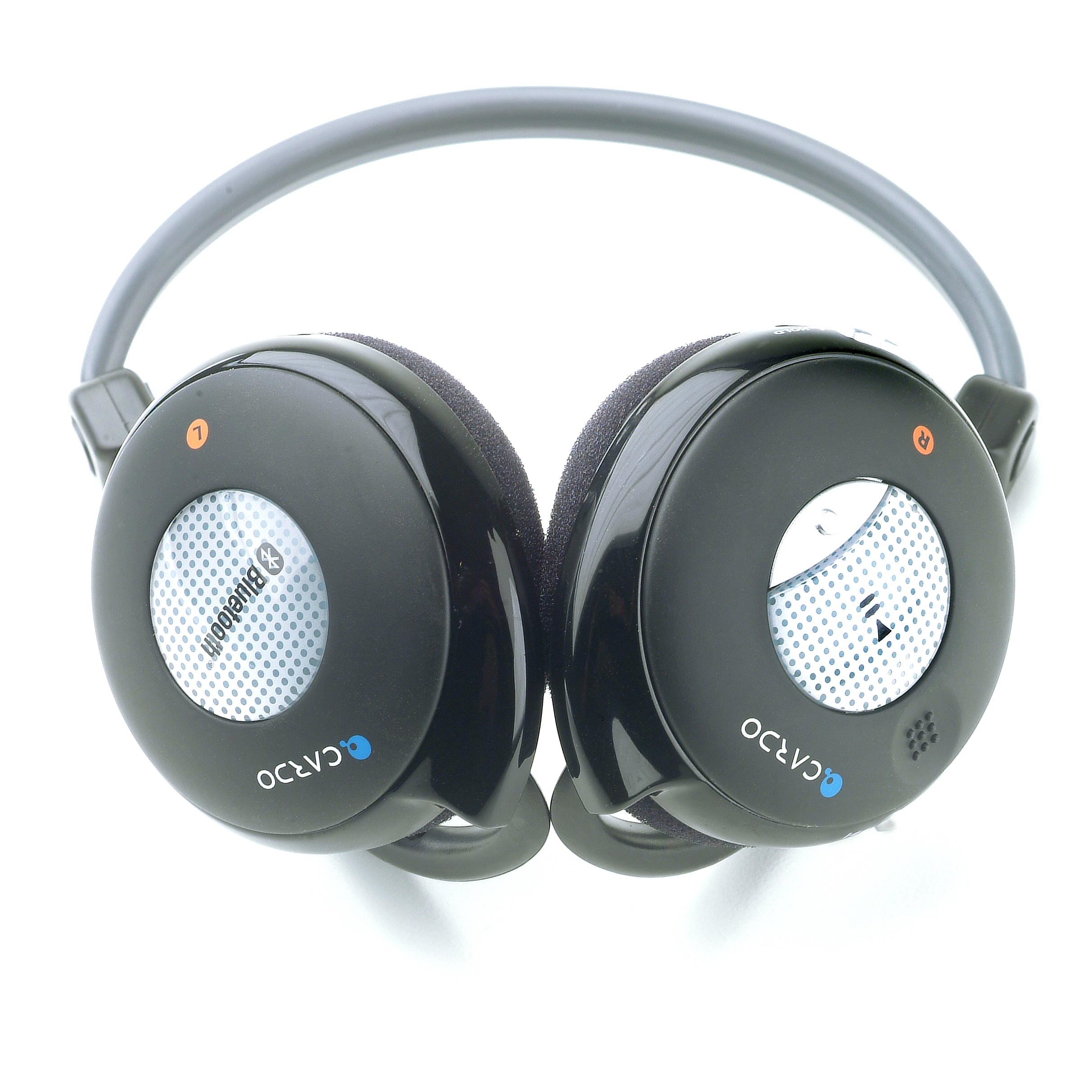 Das Bluetooth-Stereo-Headset Cardo S-2 spannt eine Brücke zwischen ...