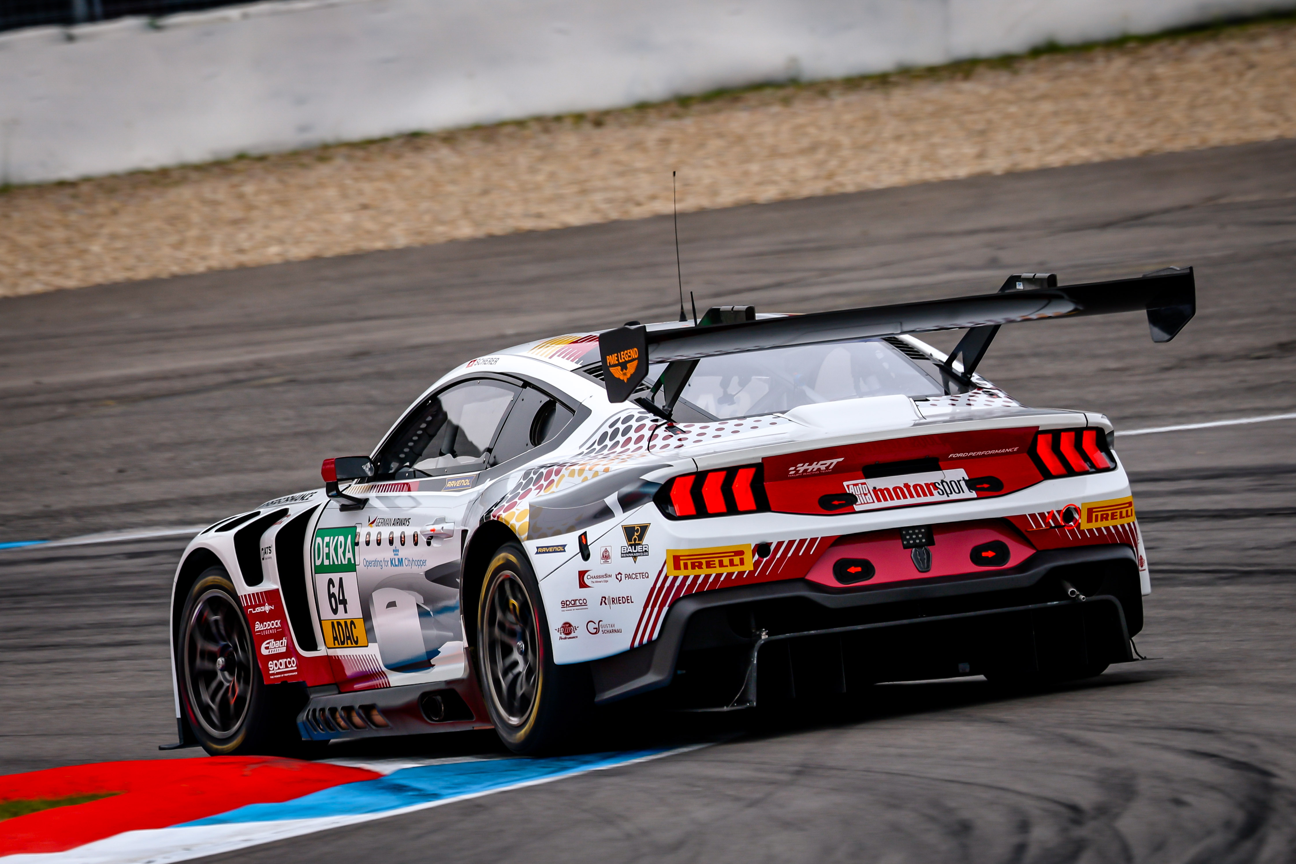 Eibach wird Official Supplier der DTM und präsentiert sich auf der Essen Motor Show, Heinrich ...