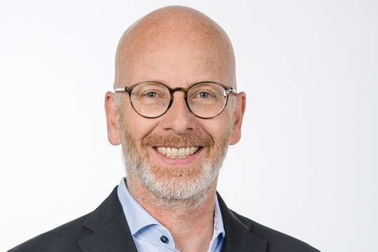 Voice- und Chat-Automatisierung bei großem Netzbetreiber, CreaLog ...