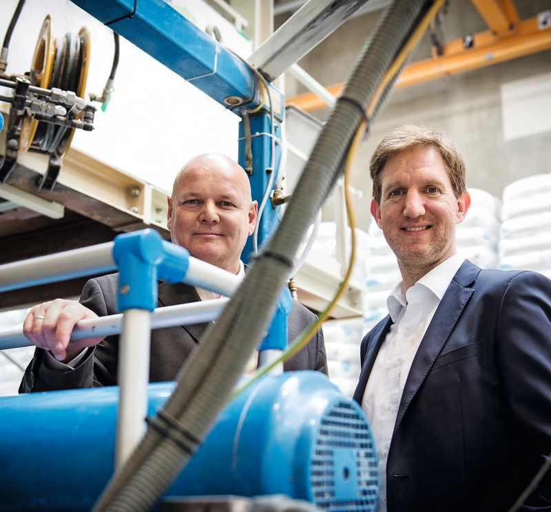 Kunststoff aus Zucker und Stärke - in Serie, TECNARO GmbH, Story ...