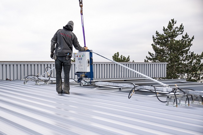 Sophisticated overall concept for all applications on roofs and walls ...