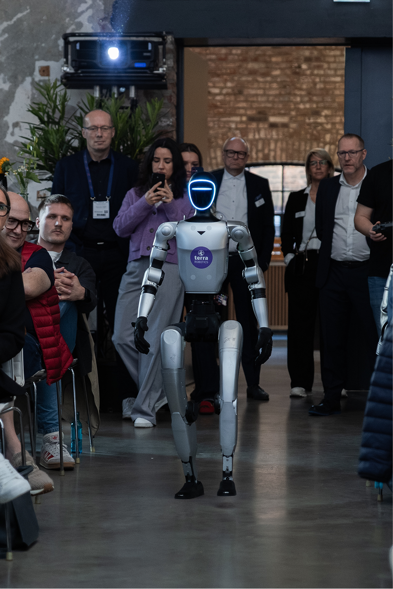 Future Lab 2026: Wem vertrauen Sie mehr? Den Erfahrungen der ...