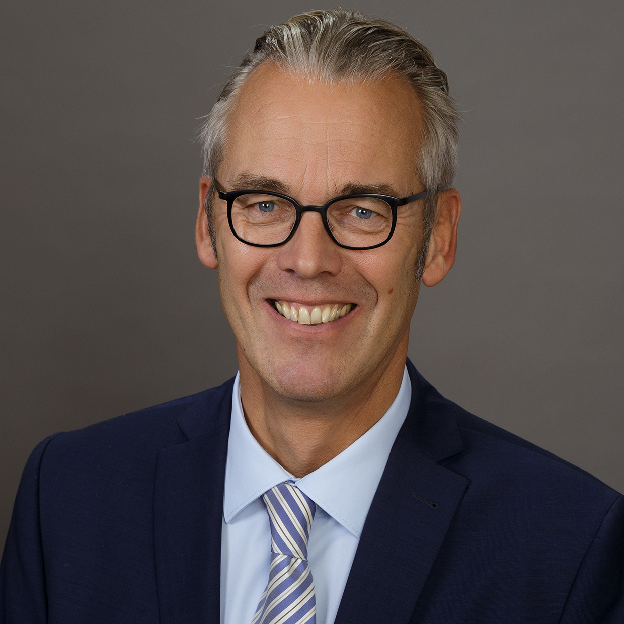 Vorstandsvorsitz und Geschäftsführung: Führungspositionen beim ...